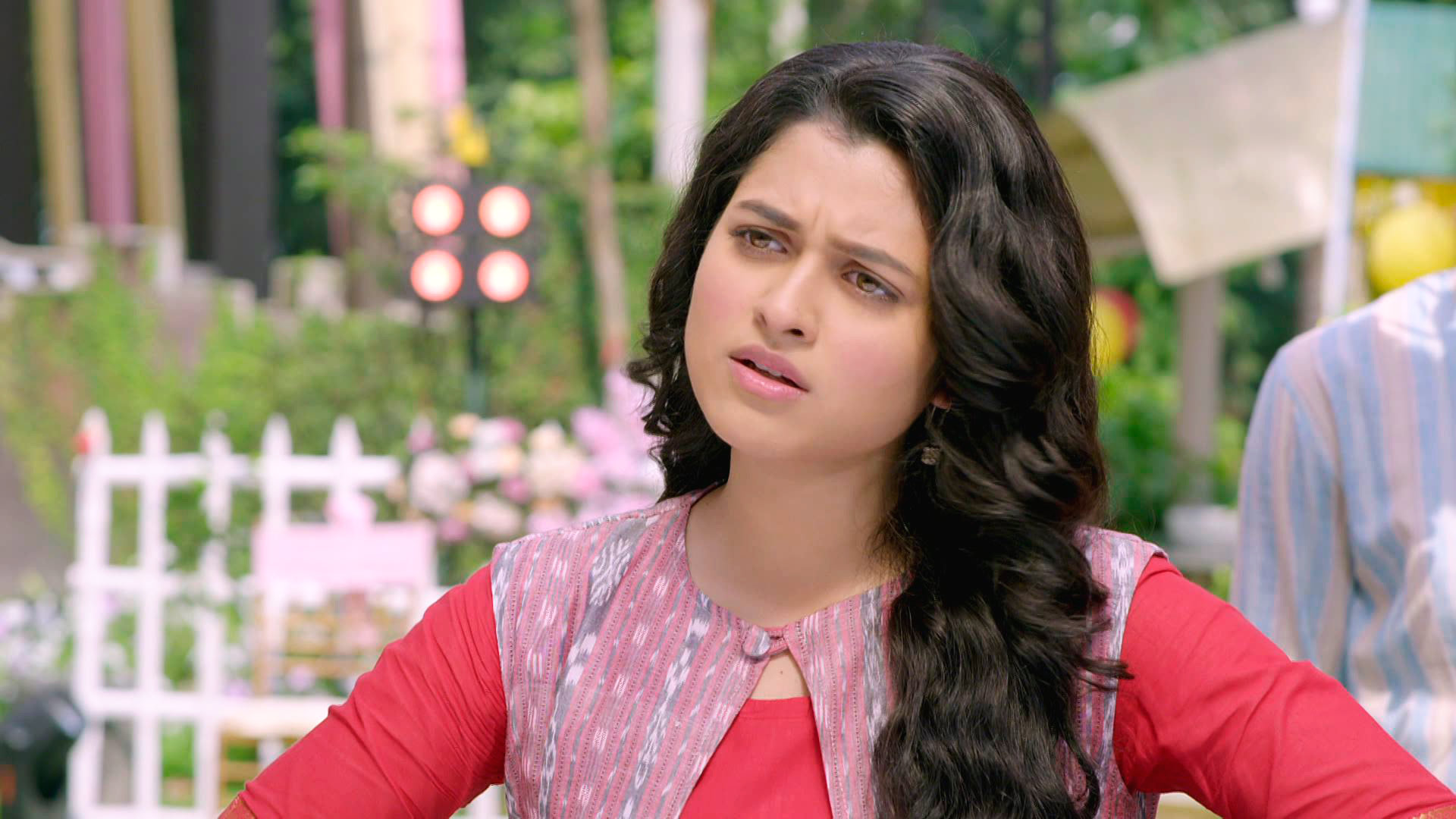 Watch Guddi S1 Episode 9 on JioHotstar