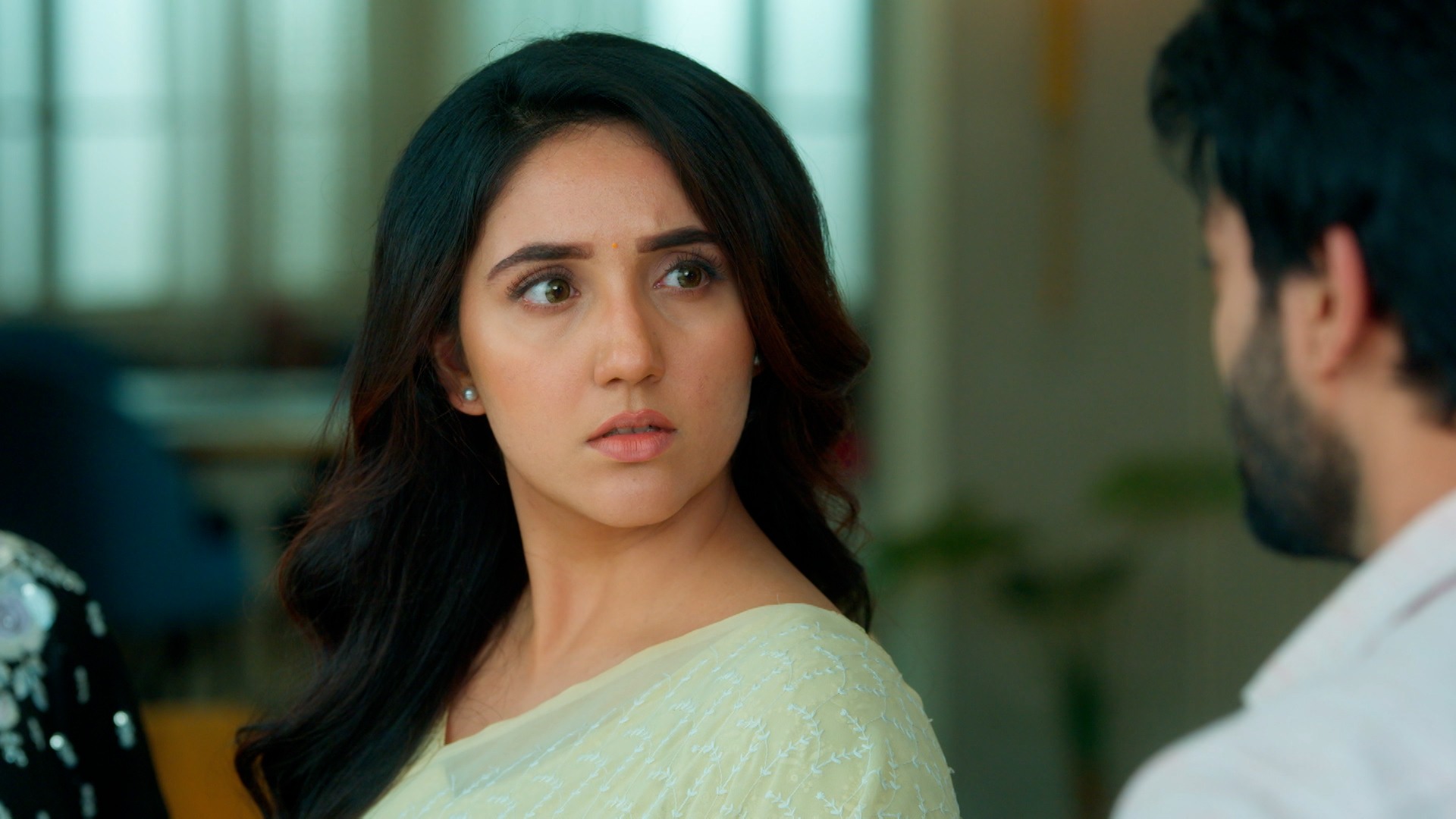 Watch Suman Indori S1 Episode 195 on JioHotstar