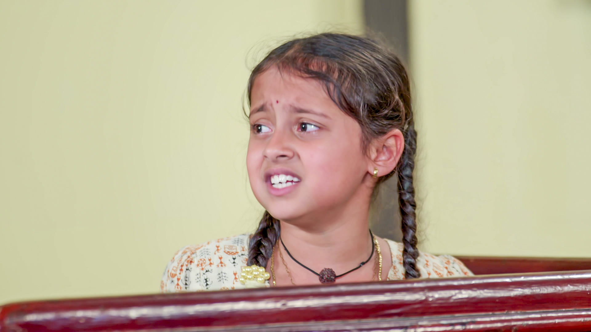Watch Sharade S1 Episode 232 on JioHotstar