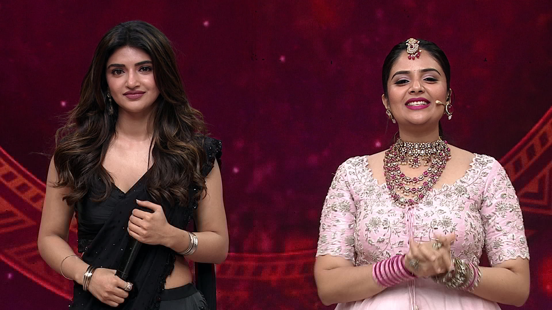 Watch New Episodes of adivaram-with-star-maa-parivaram only on Watcho