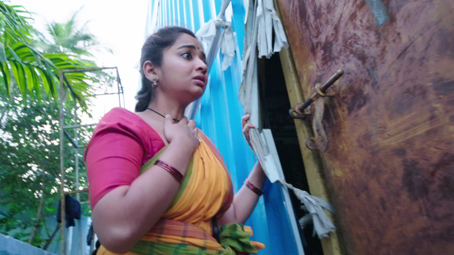 Watch Kaveri Kannada Medium Episode 422 on JioHotstar