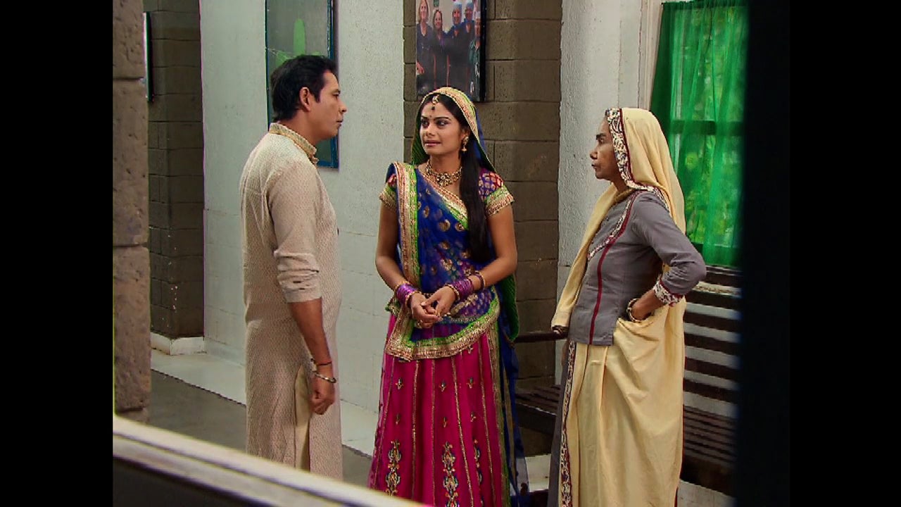 Watch Balika Vadhu Episode 1303 on JioHotstar