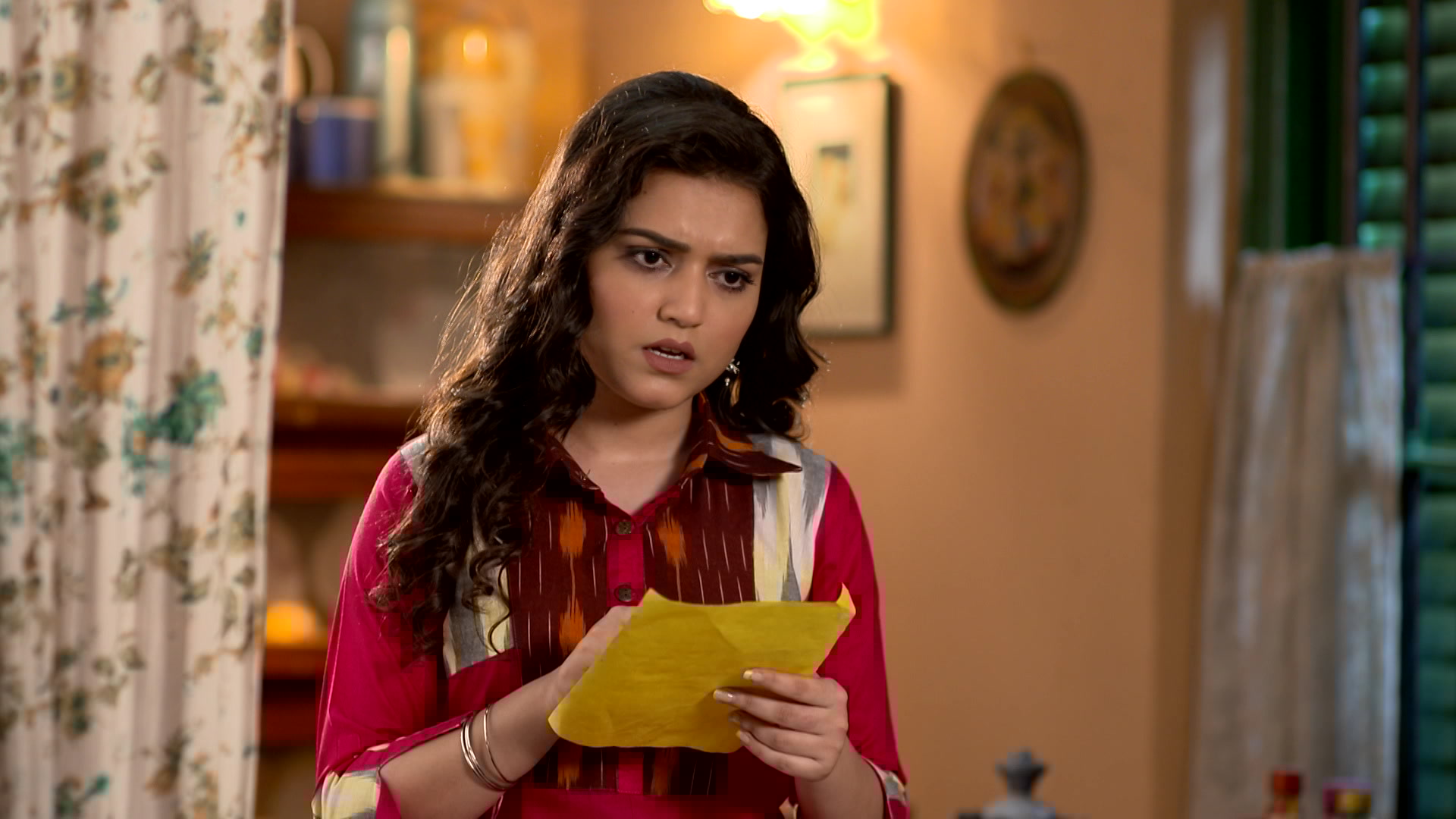 Stream Jhinuk Has Doubts Season 1 Episode 19 – Jhinuk Has Doubts on Hotstar