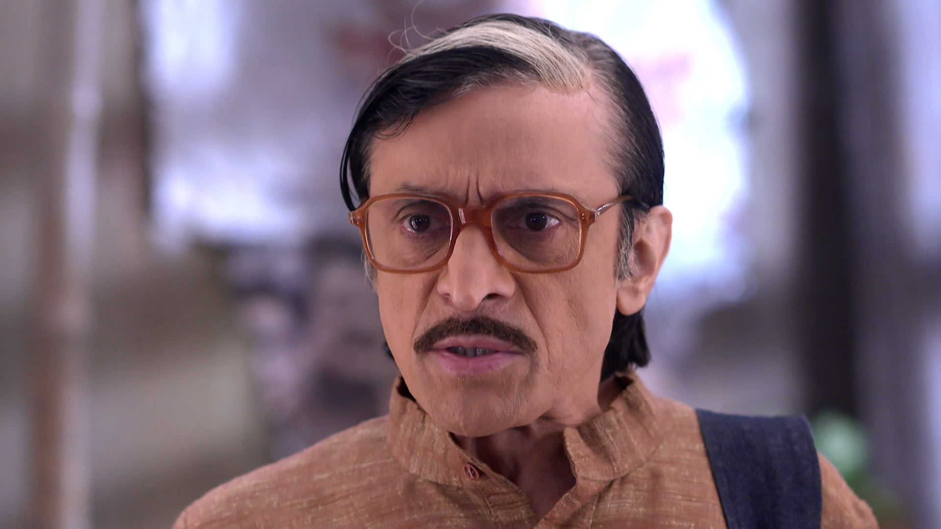 Watch Sarbajit Reprimands Ajit Online