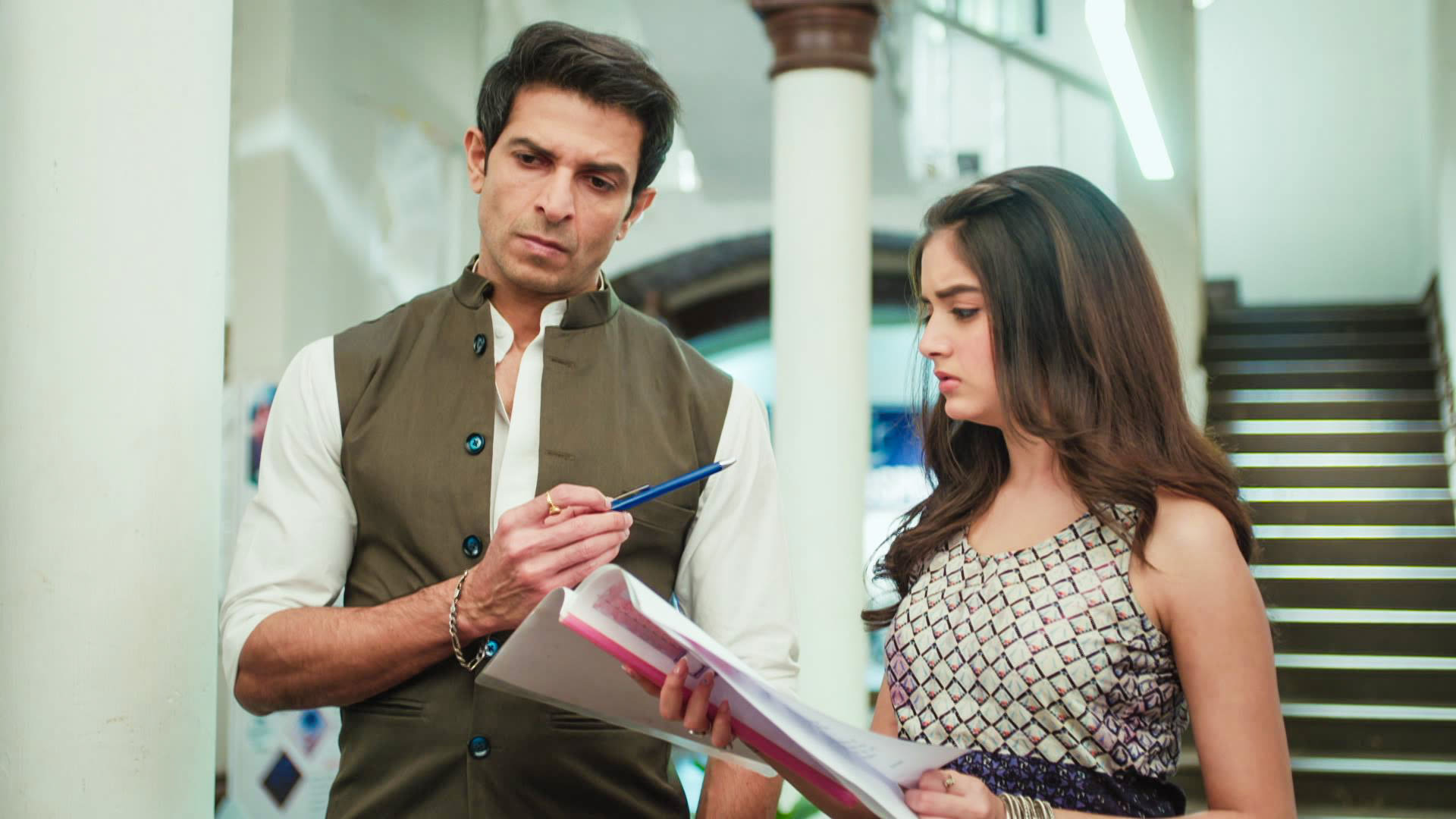 Watch pandya-store All Episodes | Watcho