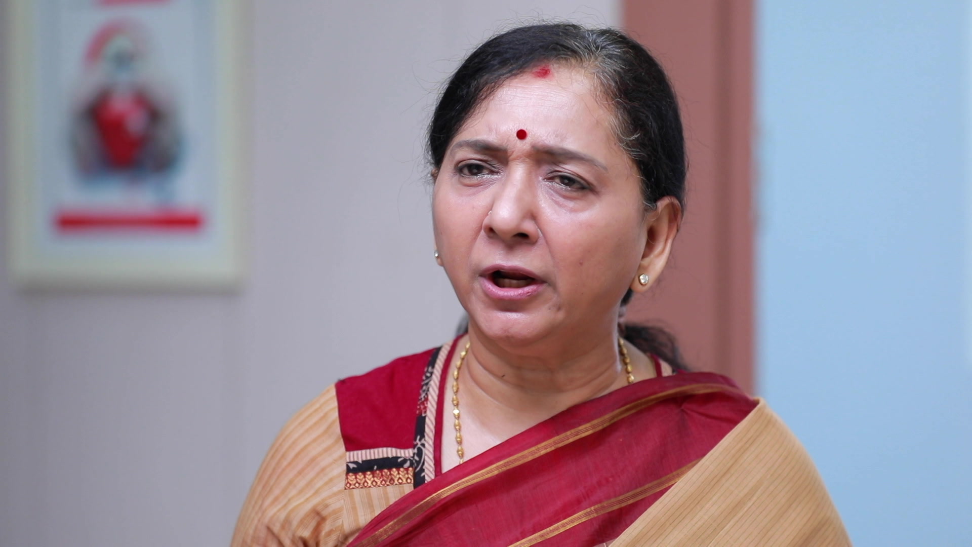 Watch Mahanadhi S1 Episode 781 on JioHotstar