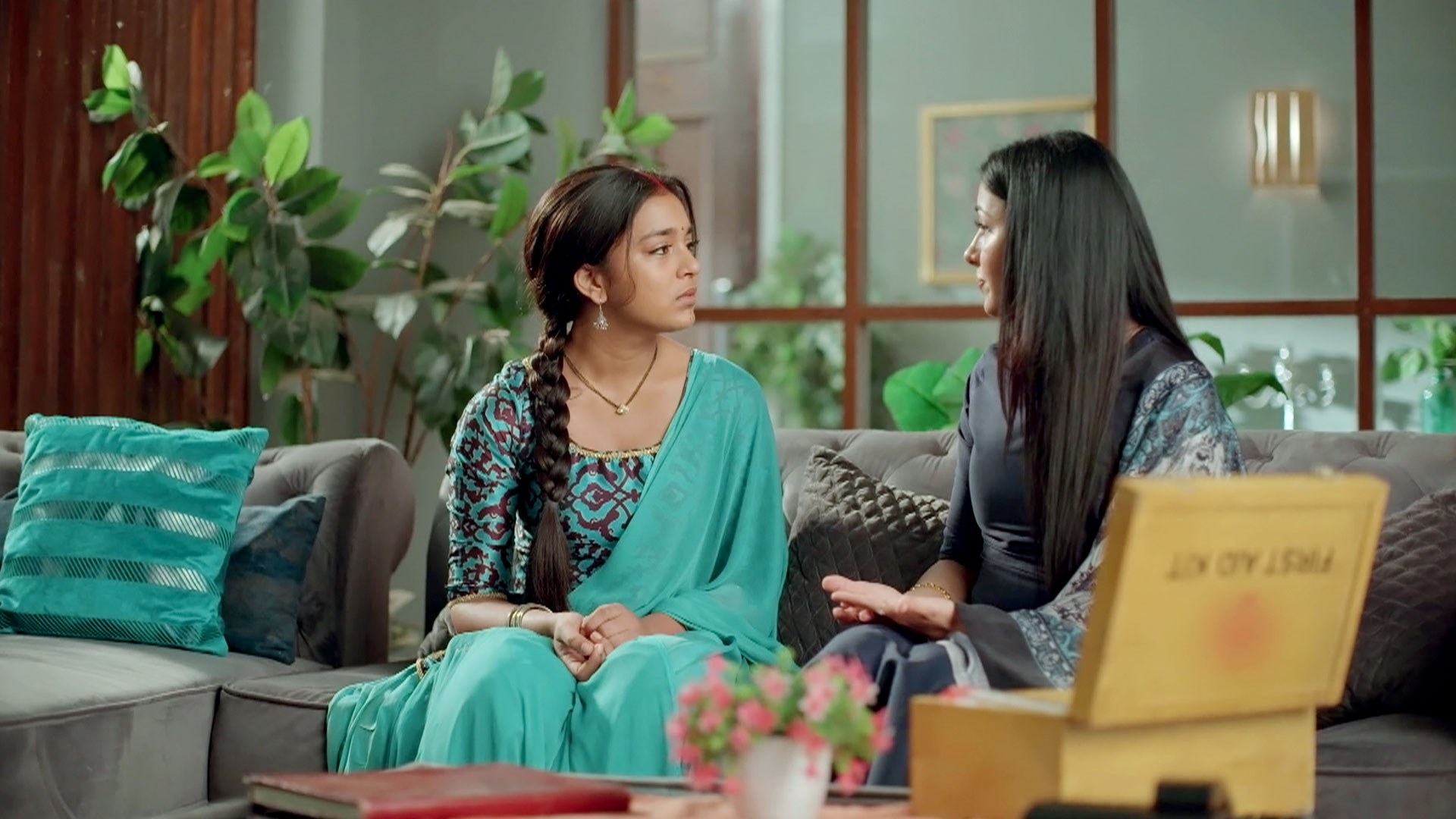 Watch a clip from Rupi warns Imlie on Hotstar