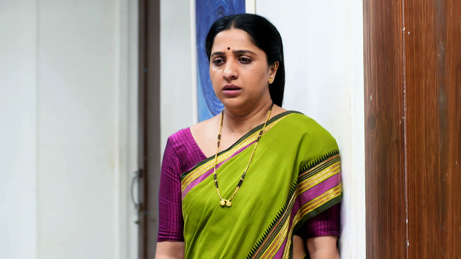 Watch Aai Kuthe Kaay Karte S1 Episode 259 on JioHotstar
