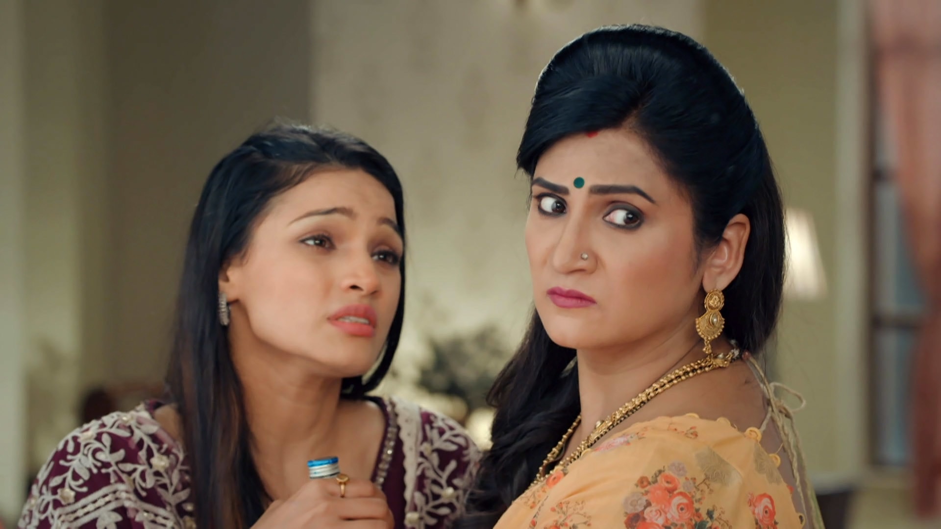 Watch Pandya Store Episode 4 on JioHotstar