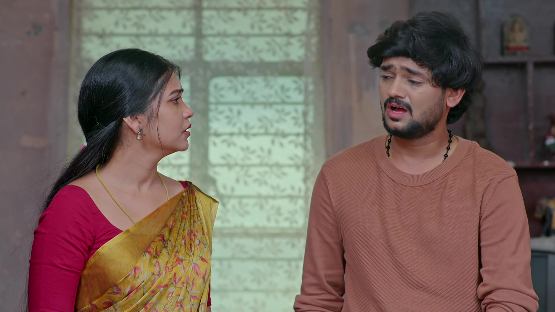 Watch Gunde Ninda Gudi Gantalu S1 Episode 649 on JioHotstar