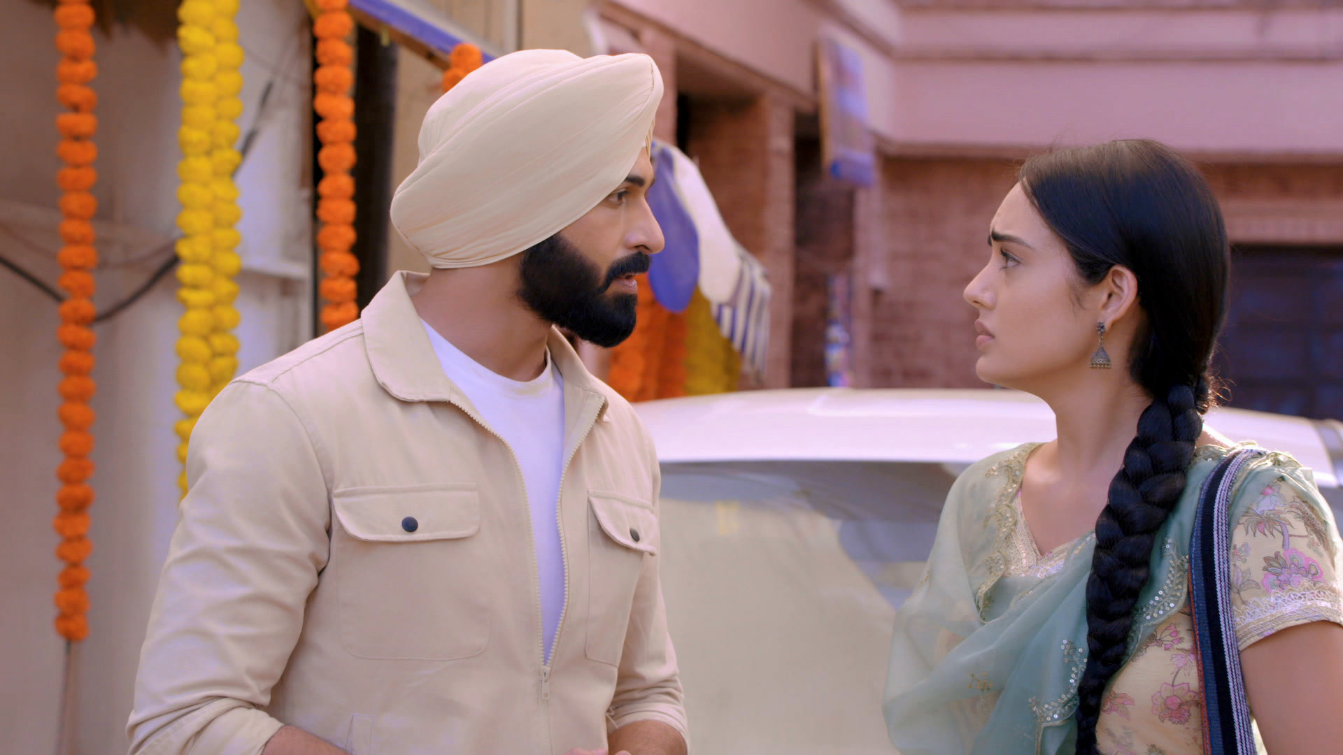 Watch Teri Meri Doriyaann Episode 484 on JioHotstar