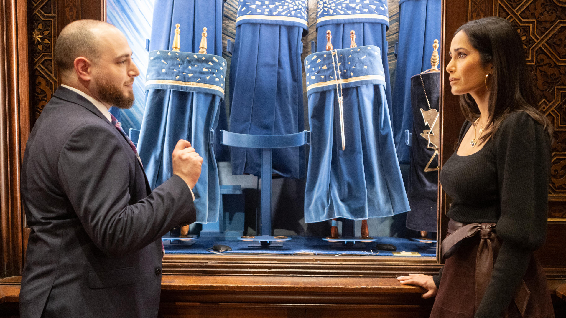 Watch Taste the Nation with Padma Lakshmi S2 Episode 11 on Disney+ Iraq ...