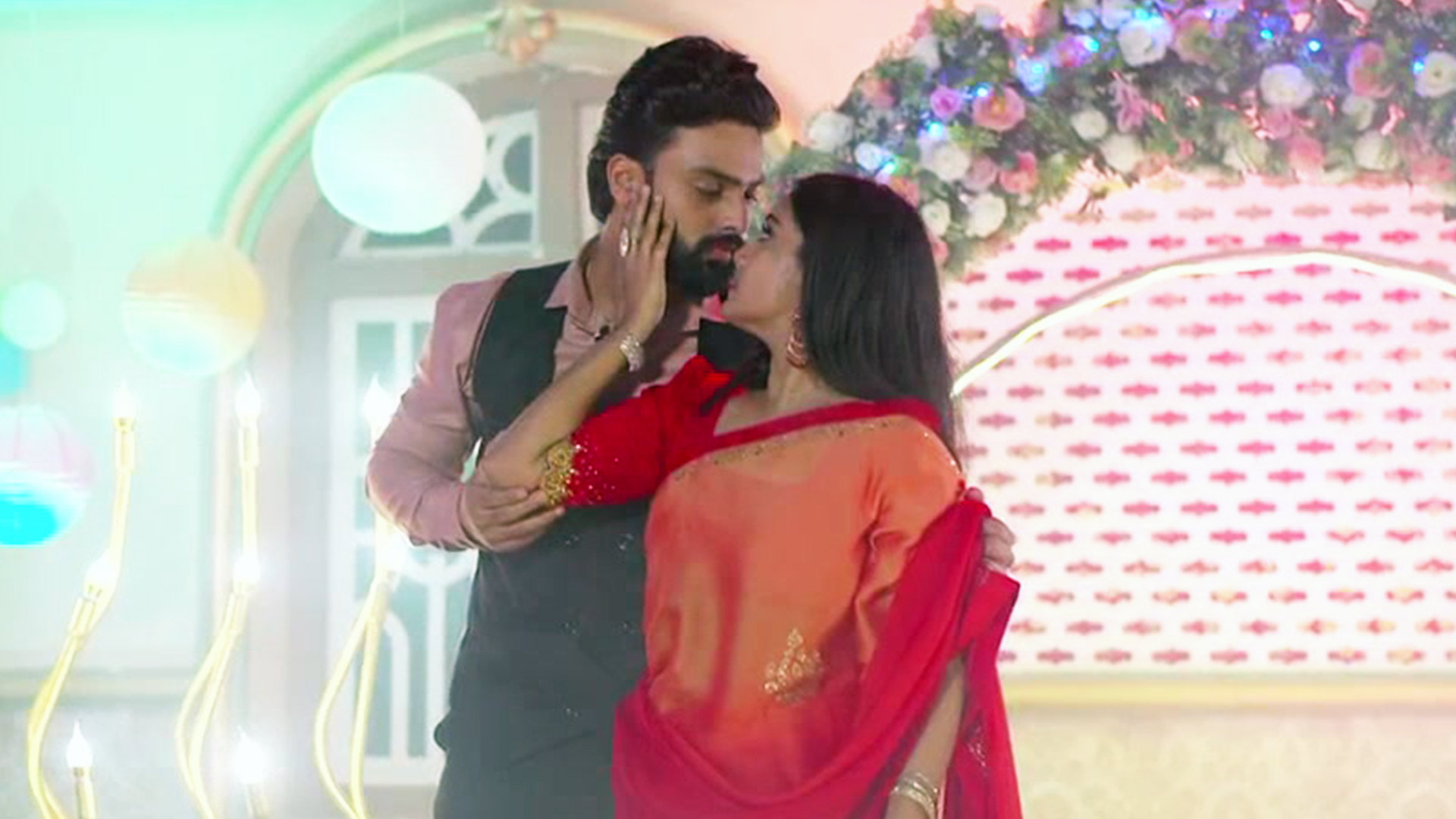 Watch Etho Janma Kalpanayil Episode 221 on JioHotstar