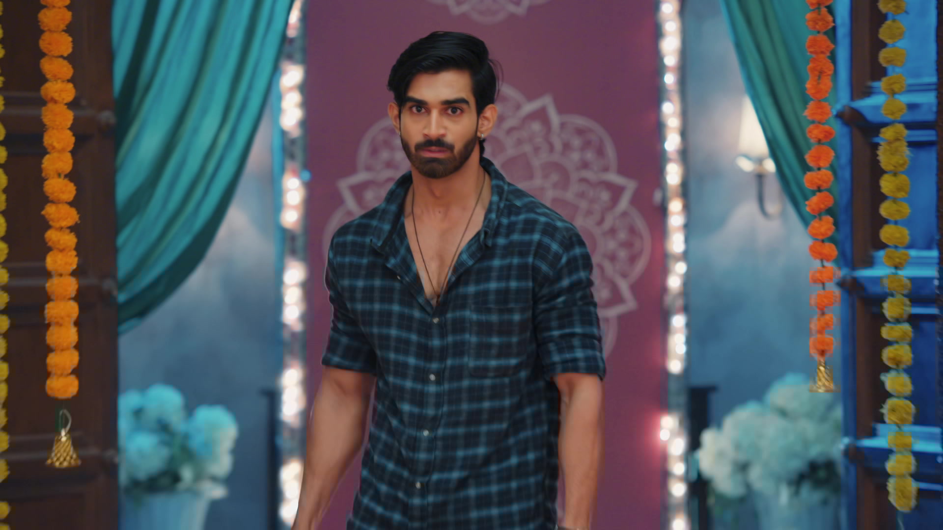 Watch Kyunki Saas Bhi Kabhi Bahu Thi Episode 65 on JioHotstar