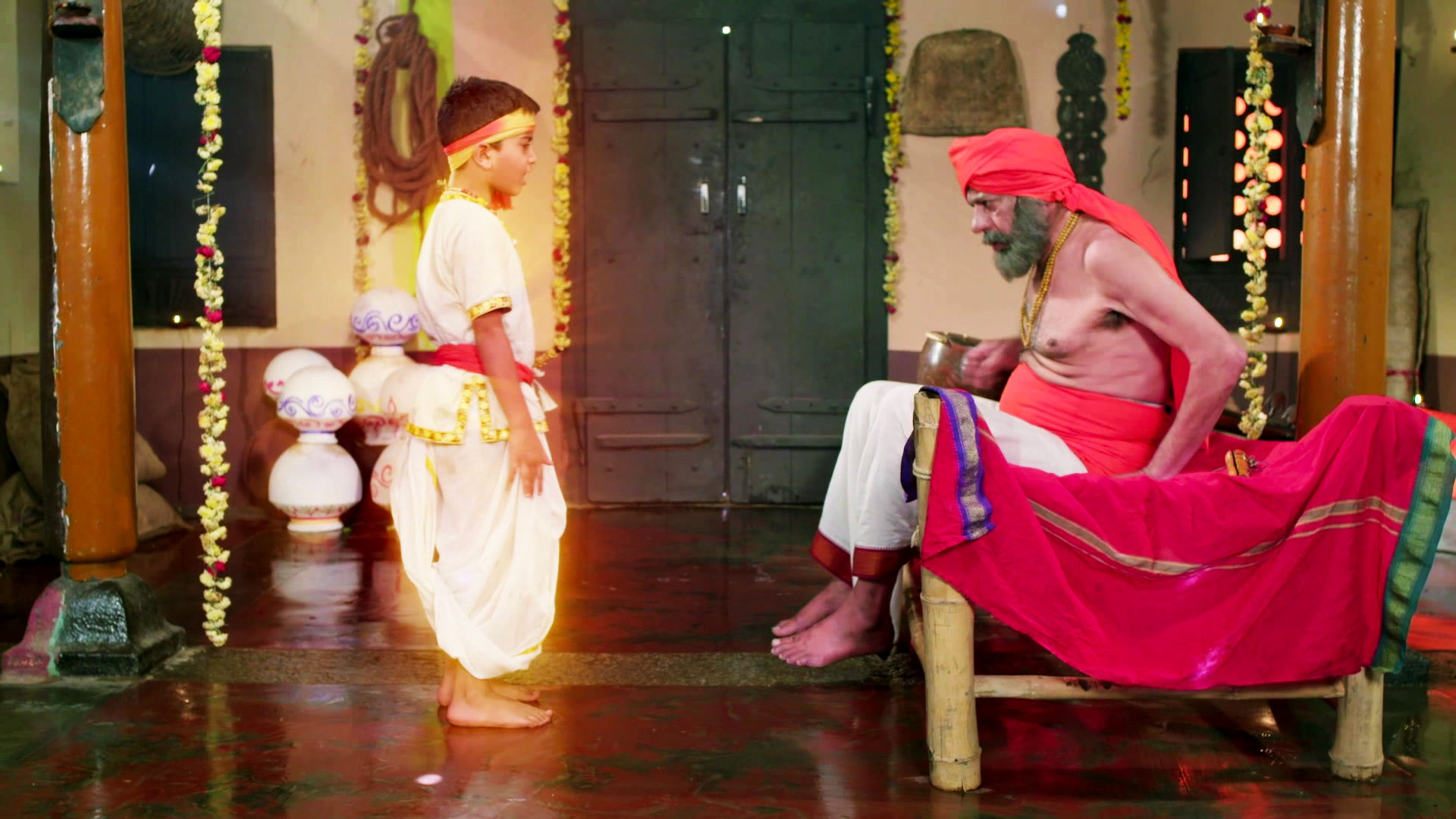 Lord Krishna Visits Siddalinga in Disguise - JioHotstar