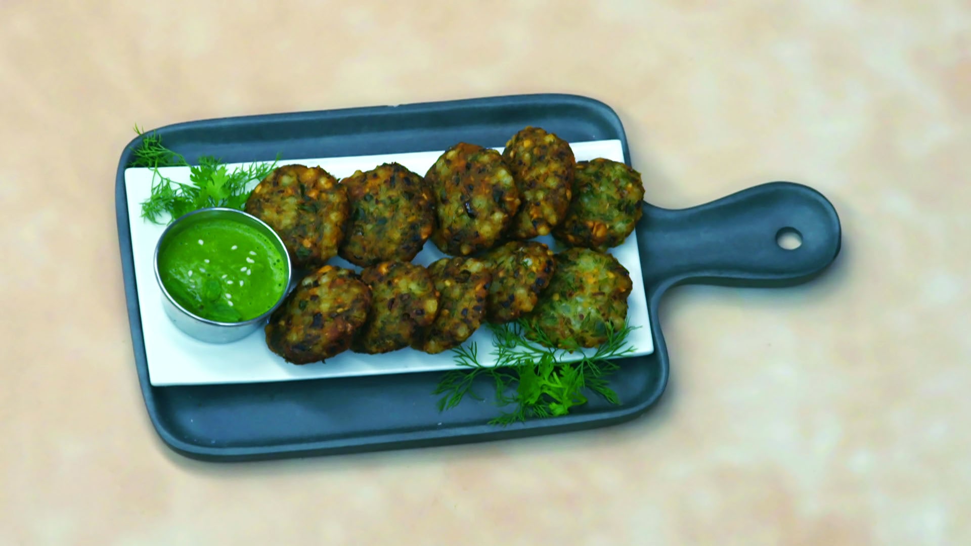 Watch Suvarna Sabbakki Vada Online