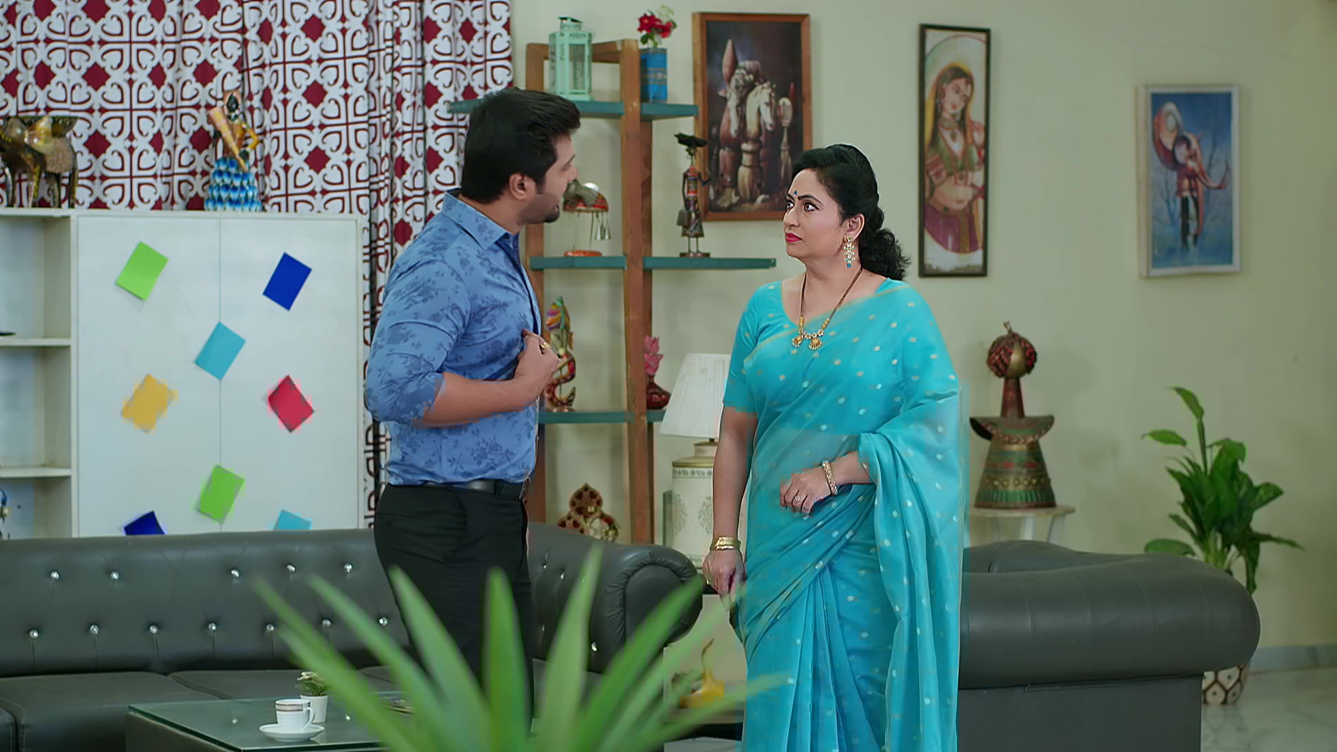 Watch Guppedantha Manasu Episode 1043 on JioHotstar