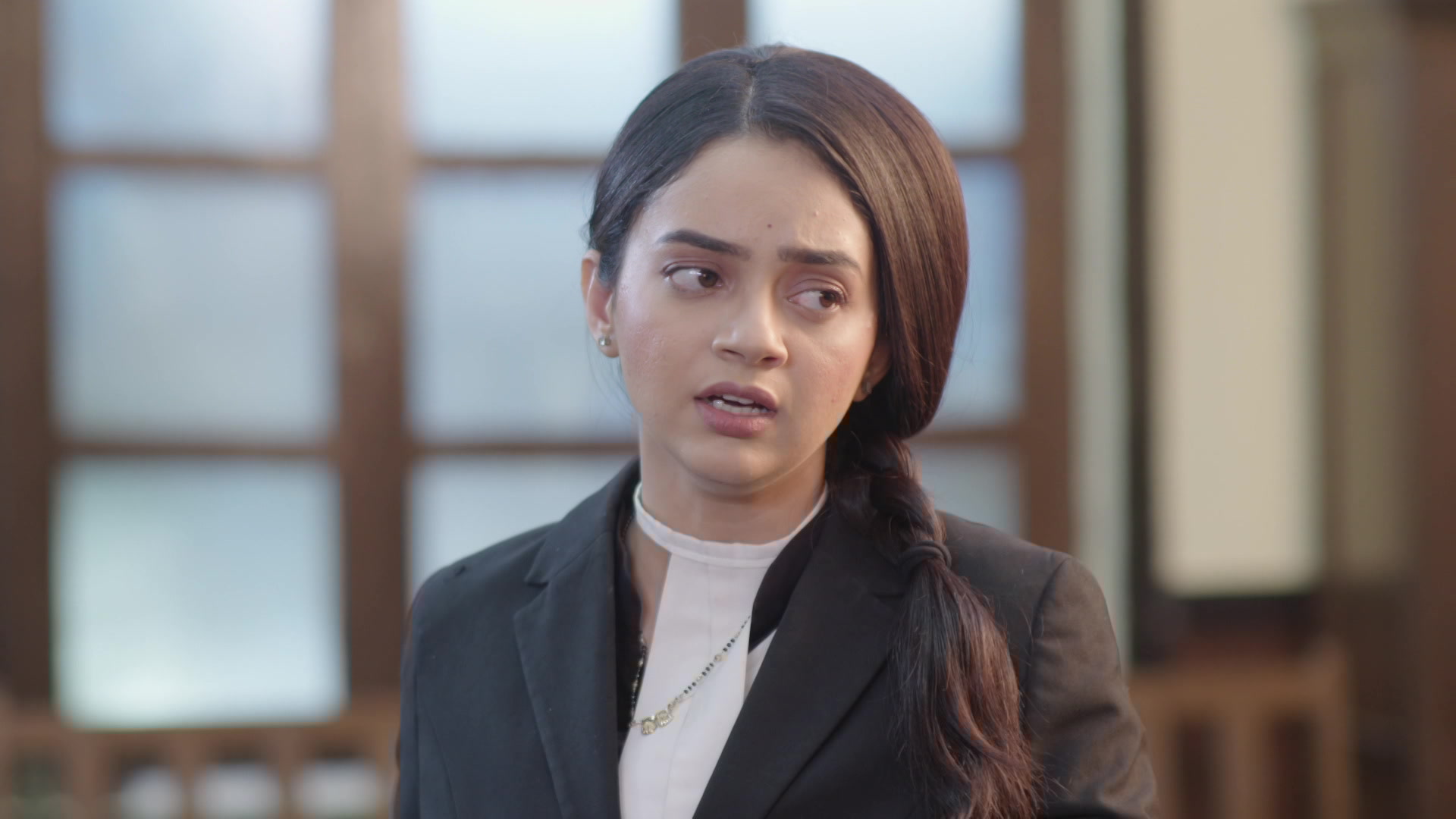 Watch Aboli Episode 1038 on JioHotstar