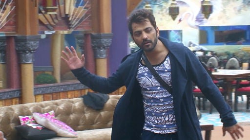 Day 100: Manu ki acting - JioHotstar