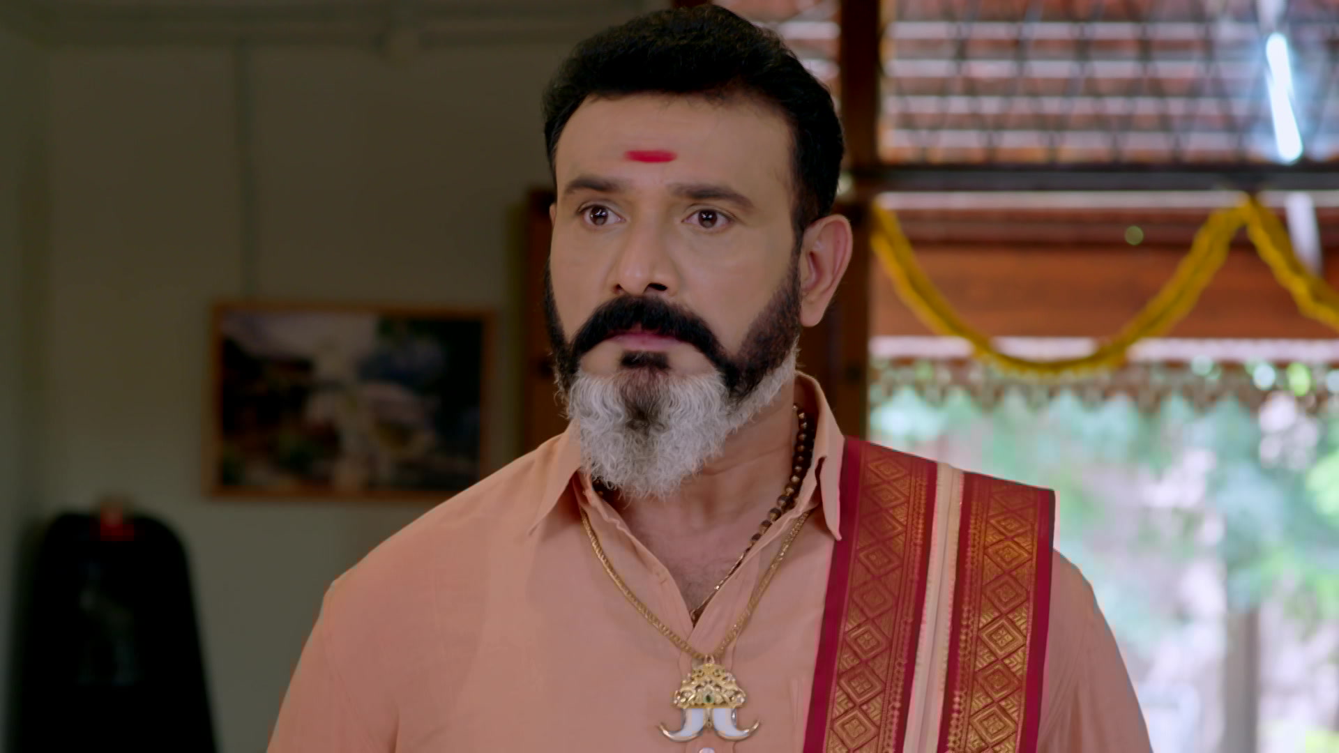 Watch Care of Anasuya S1 Episode 612 on JioHotstar