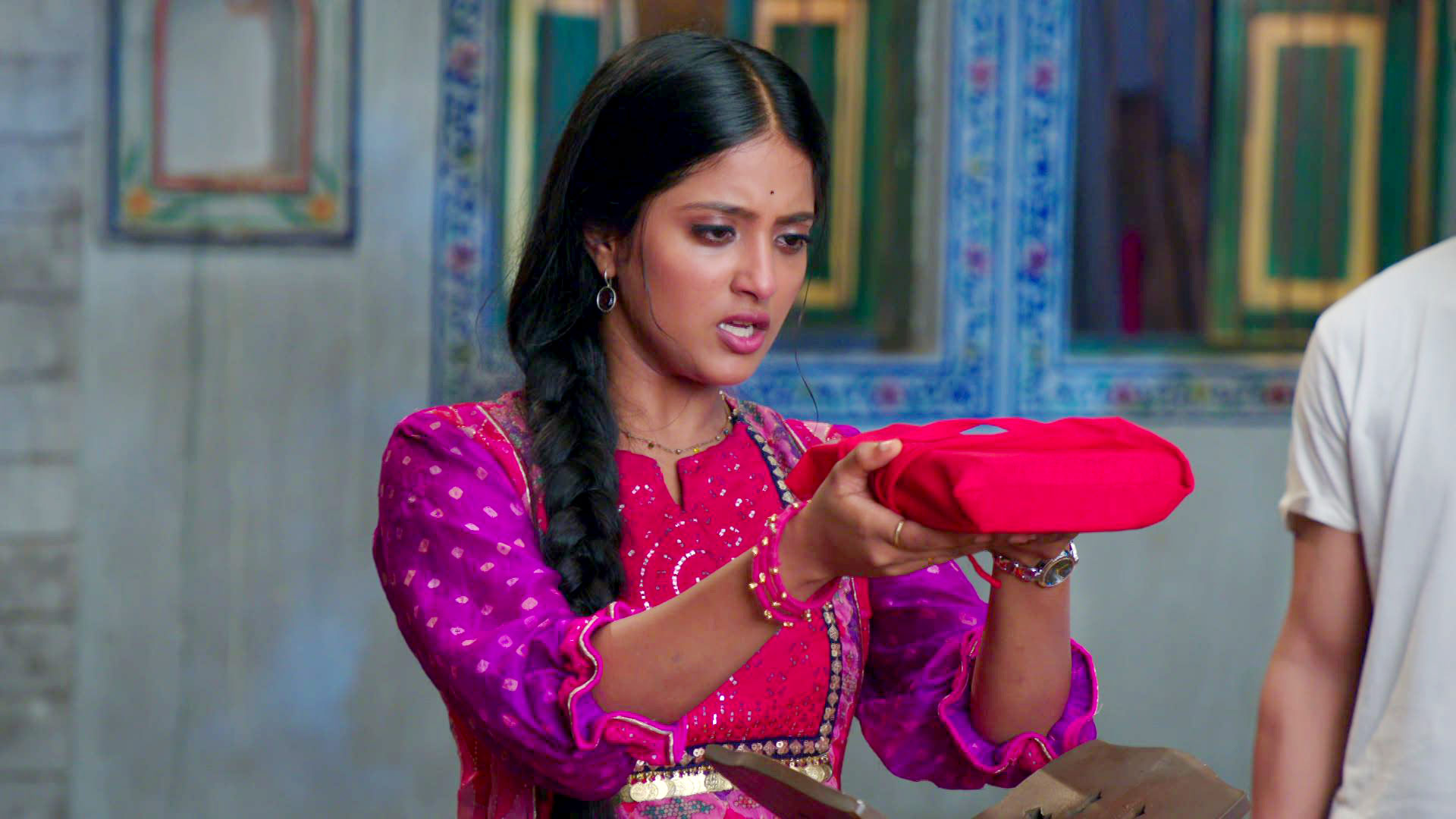 Stream banni-chow-home-delivery Online | Watcho