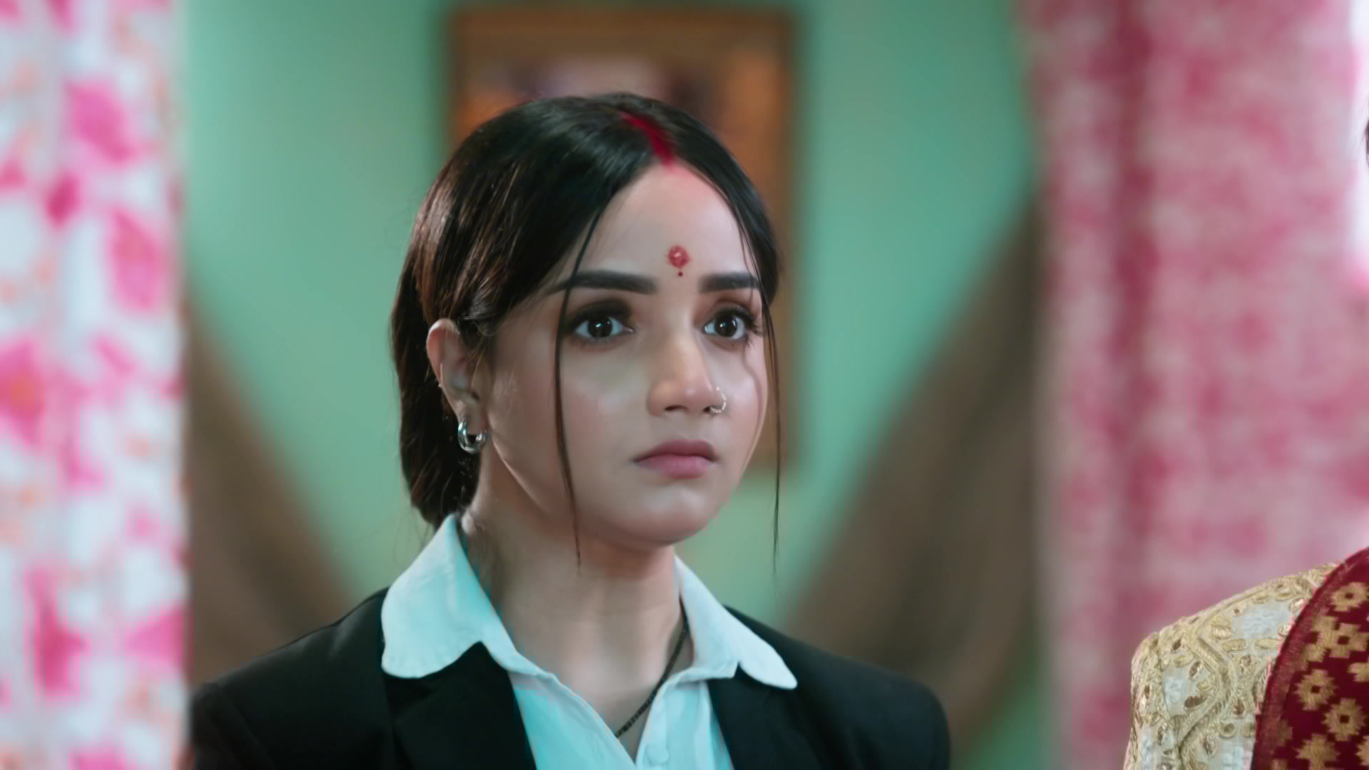 Watch Aarti Anjali Awasthi Episode 141 on JioHotstar