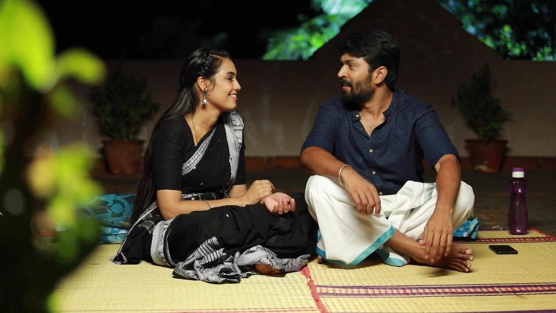 Watch Eeramaana Rojaavey 2 S1 Episode 592 on JioHotstar