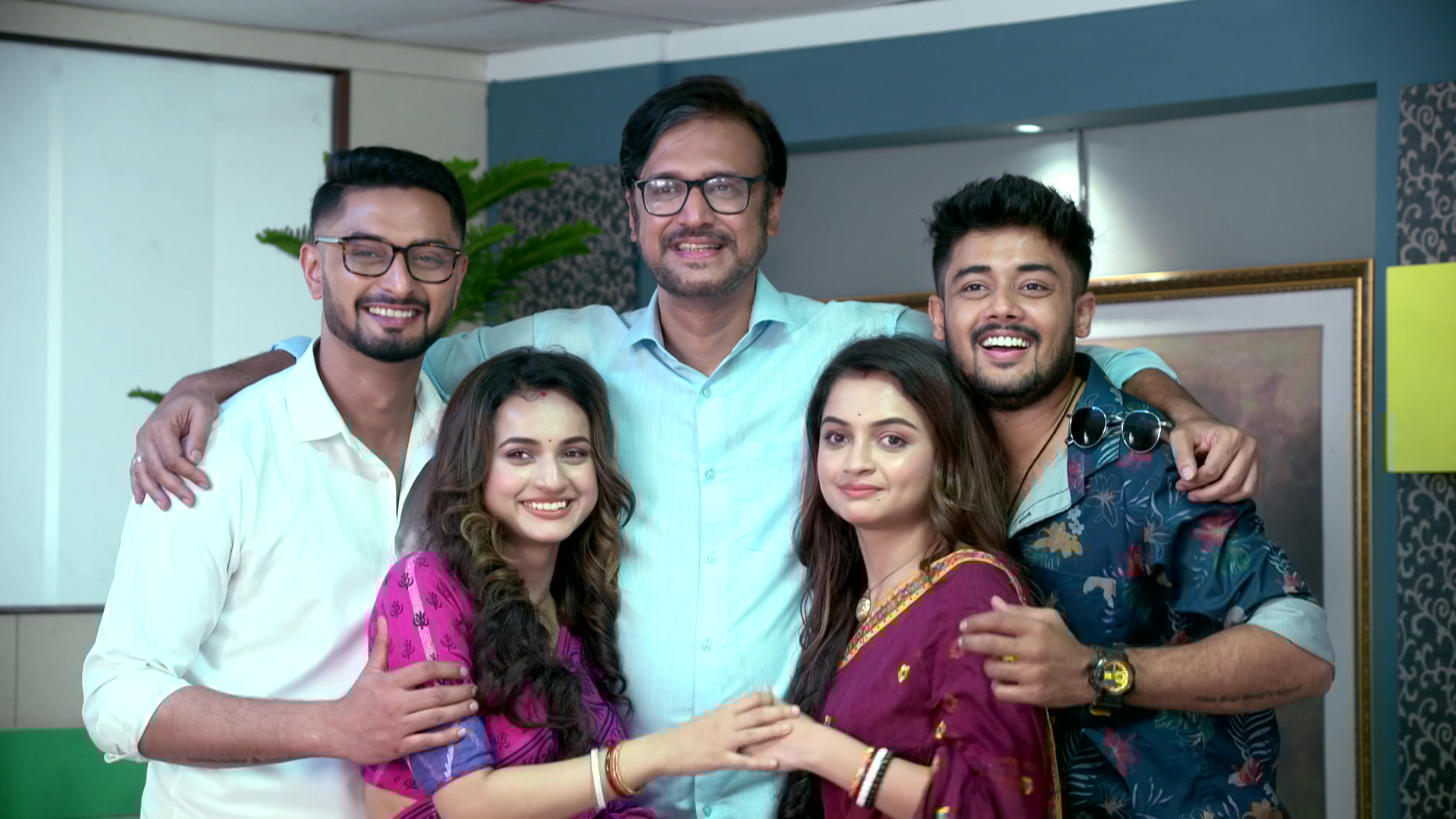 Watch Dui Shalik Episode 179 on JioHotstar