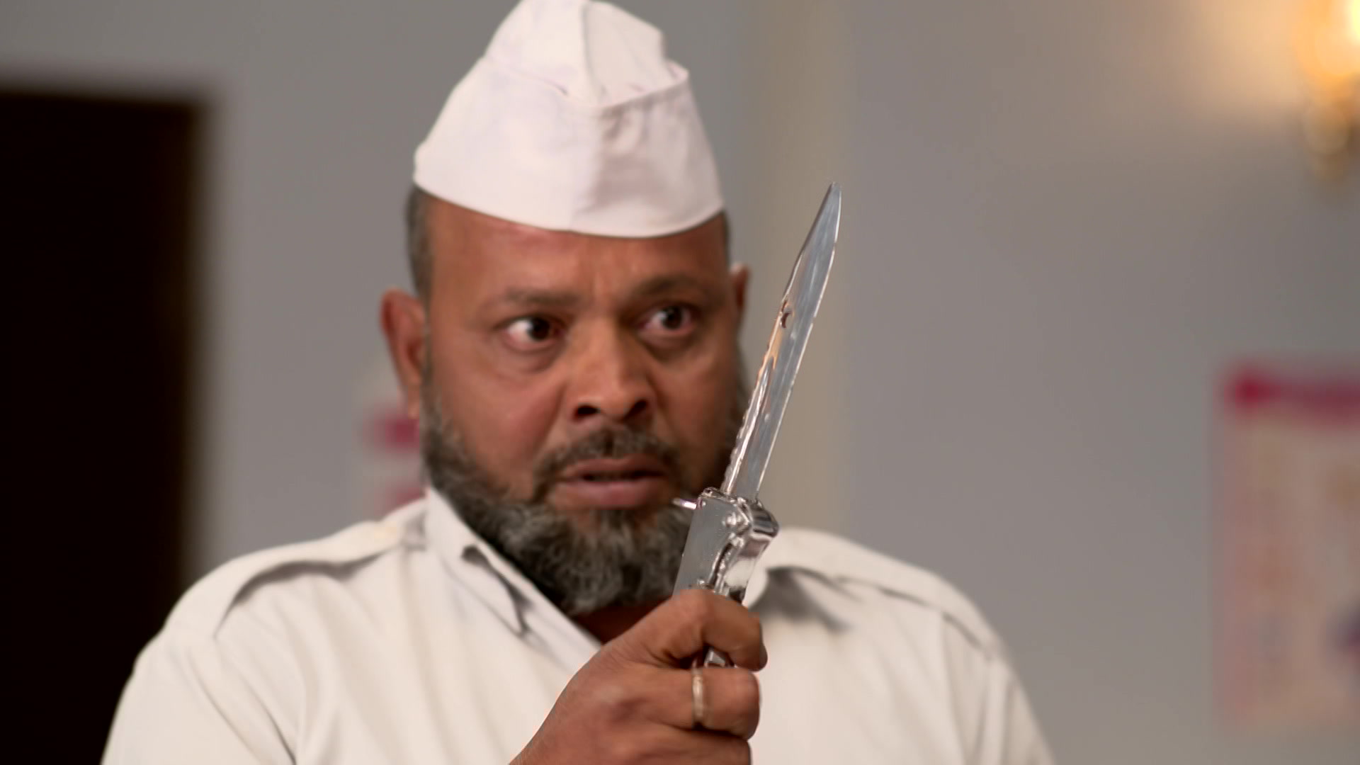 Watch Cheeni Episode 129 on JioHotstar