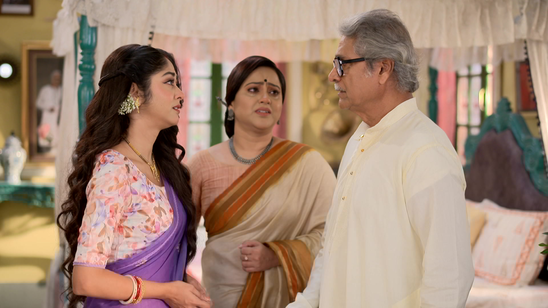 Watch Kothha Episode 328 on JioHotstar