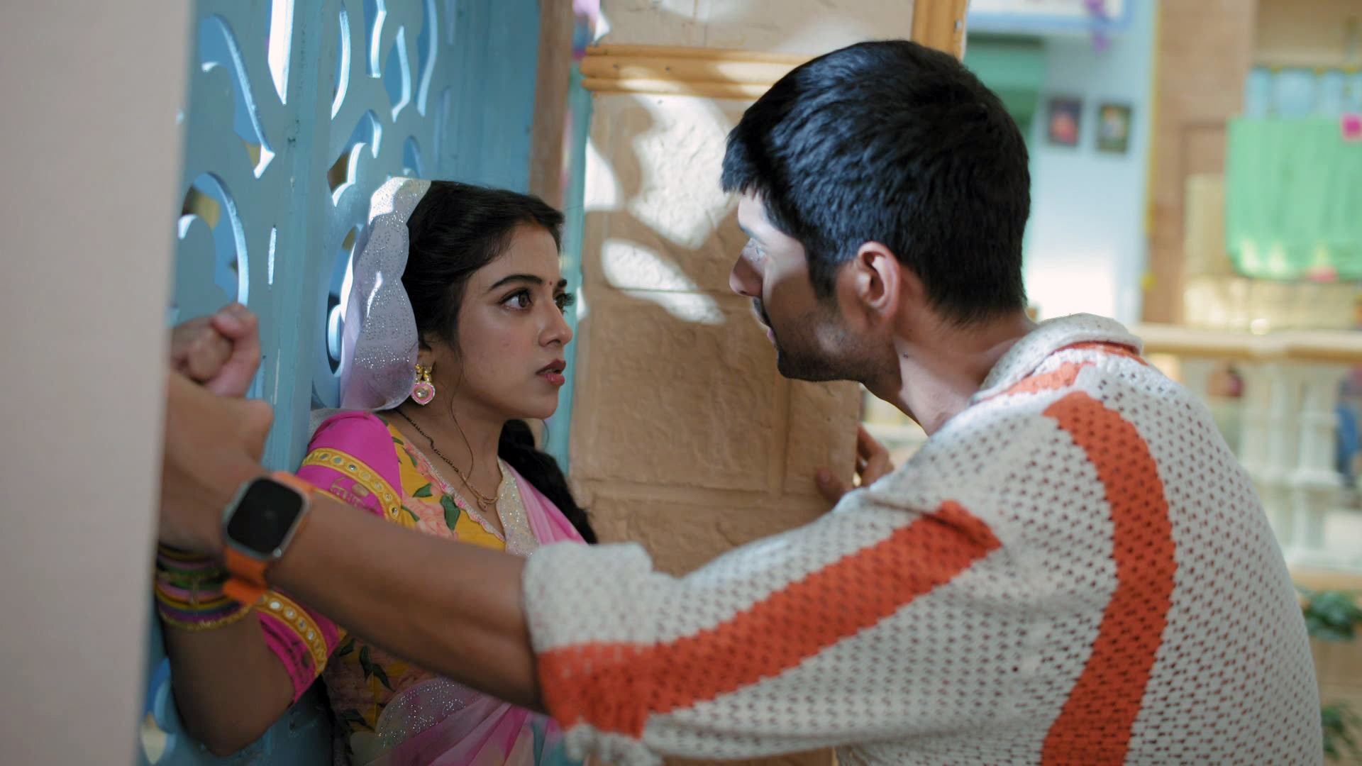 Watch Aankh Micholi S1 Episode 62 on JioHotstar