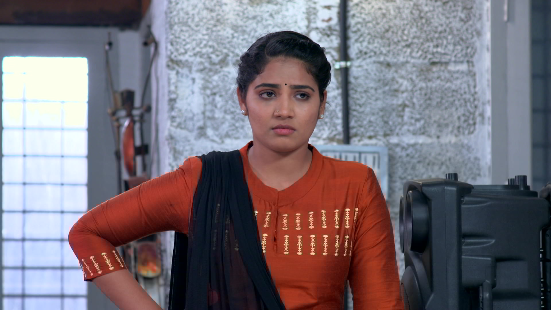Watch Koodevide S1 Episode 550 on JioHotstar