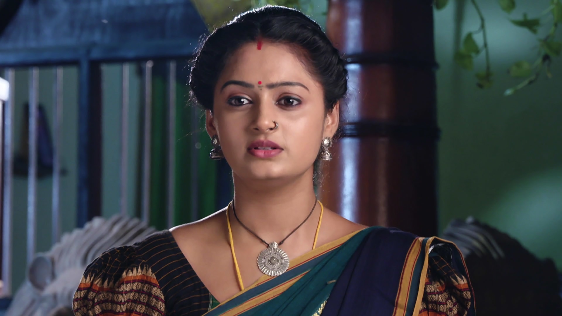 Watch Bangaru Panjaram S1 Episode 256 on JioHotstar