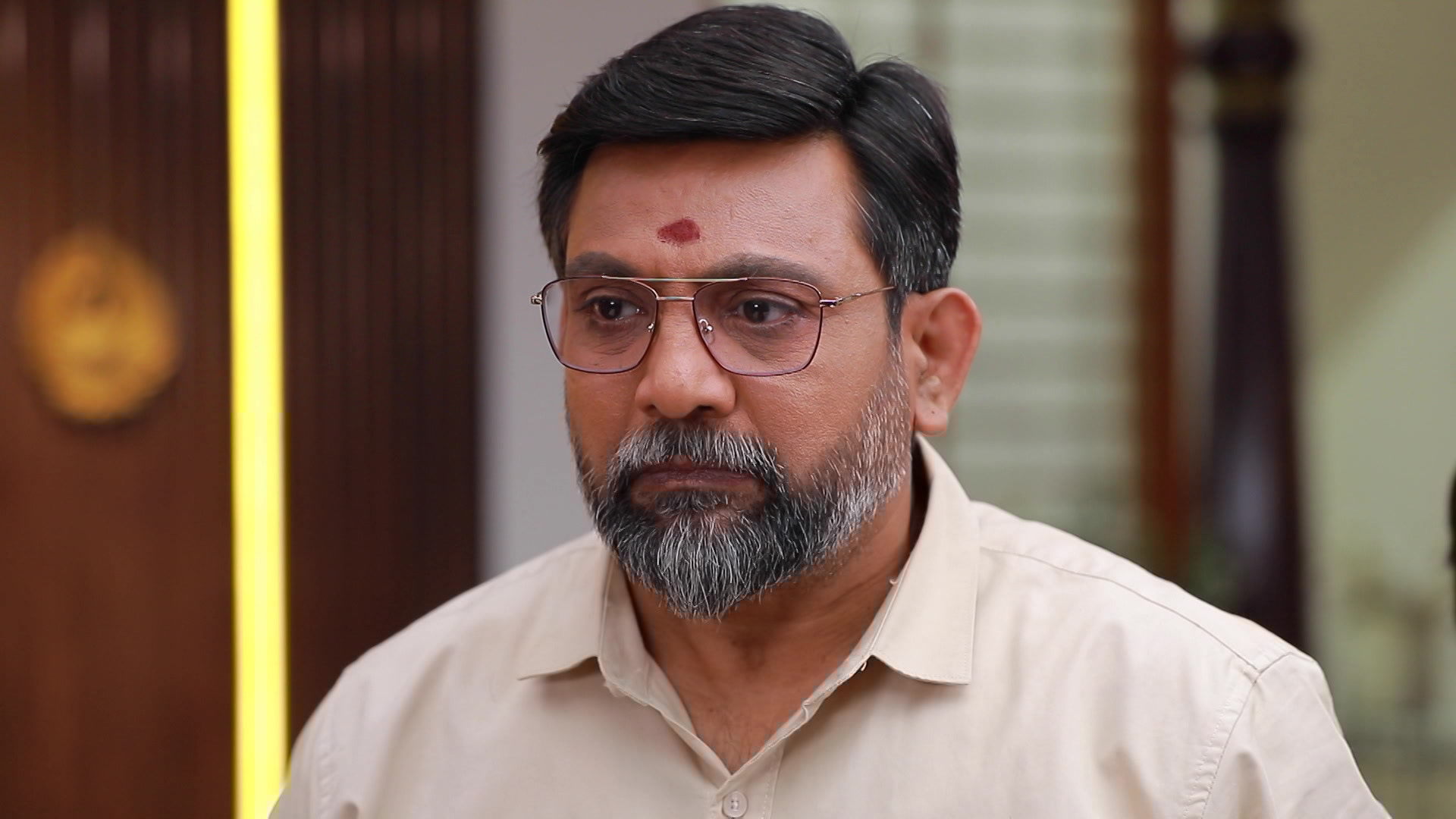 Stream Vishwanathan's Family in Distress Season 1 Episode 188 ...