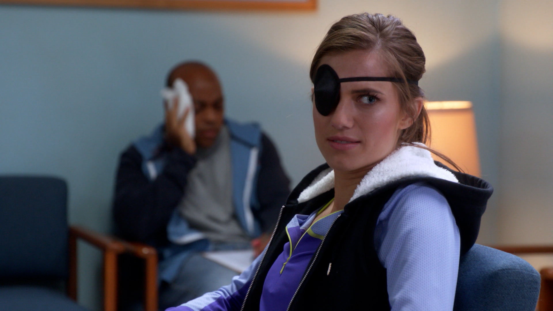 Watch The Mindy Project S1 Episode 10 on JioHotstar