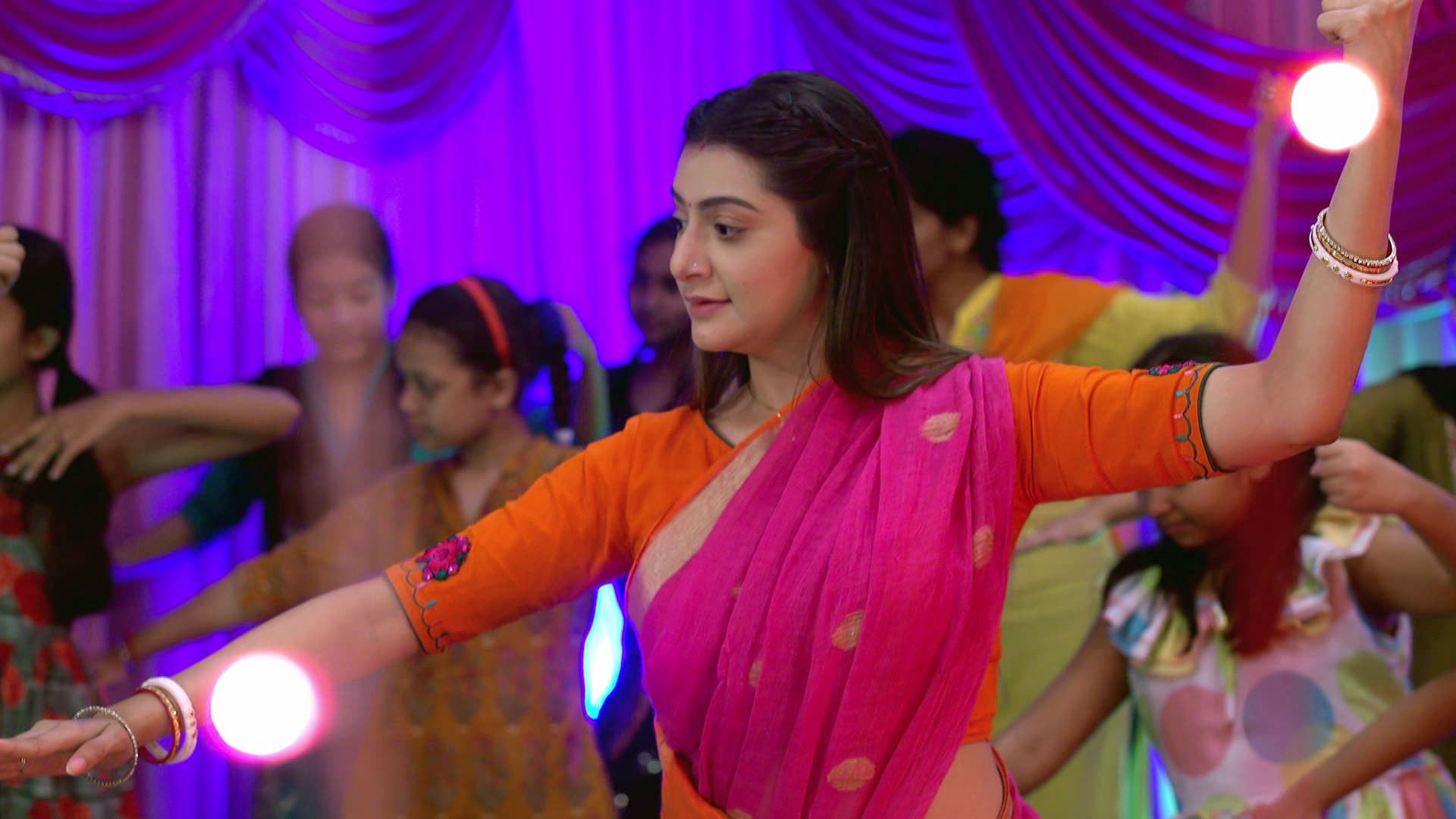 Watch Khelaghor S1 Episode 308 on JioHotstar