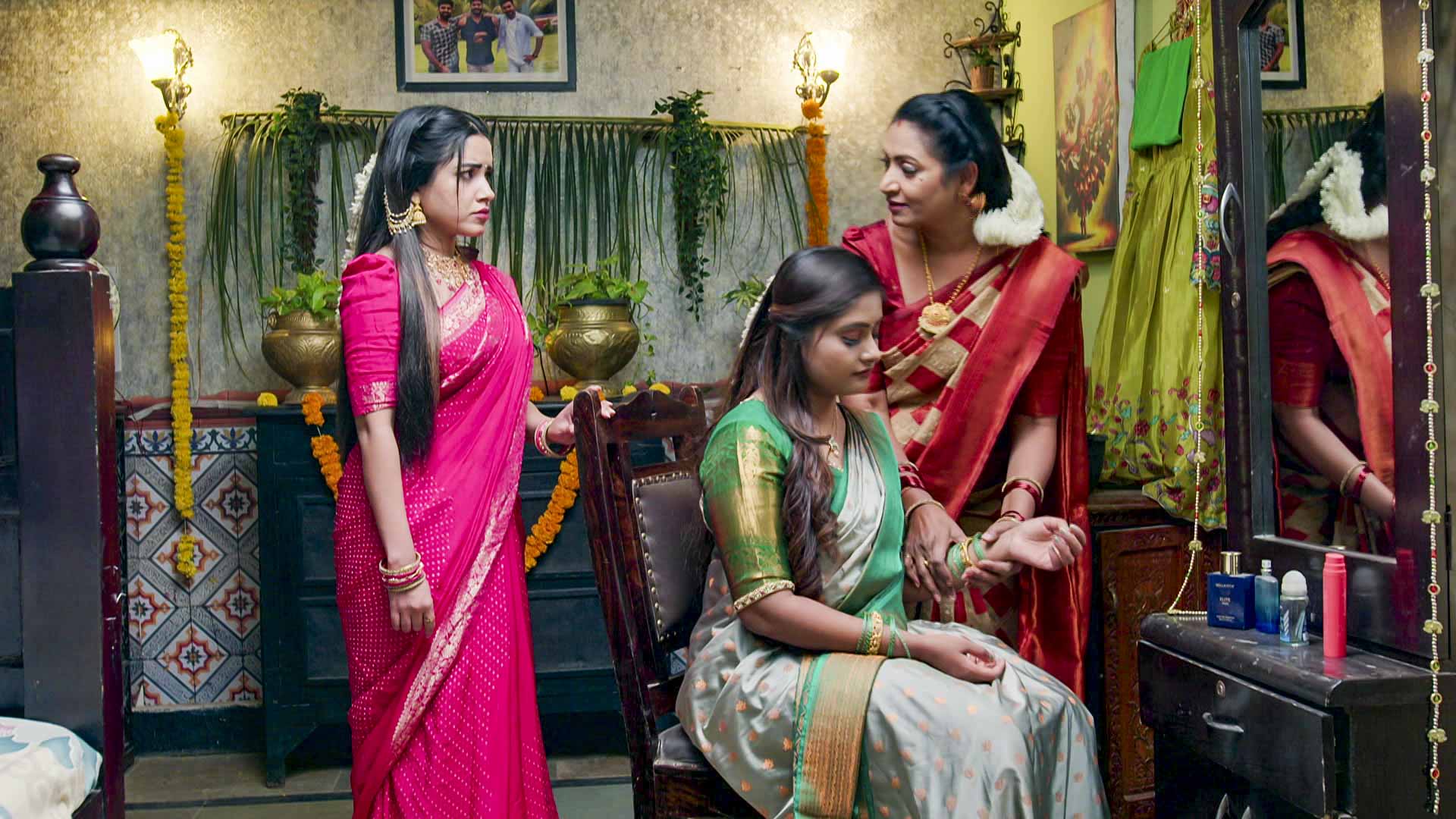Watch Illu Illalu Pillalu S1 Episode 363 on JioHotstar