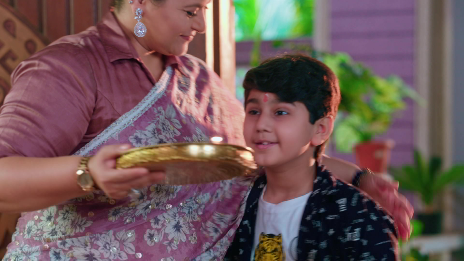 Stream Shibu Comes Home Season 67 Episode 989 – Shibu Comes Home on Hotstar