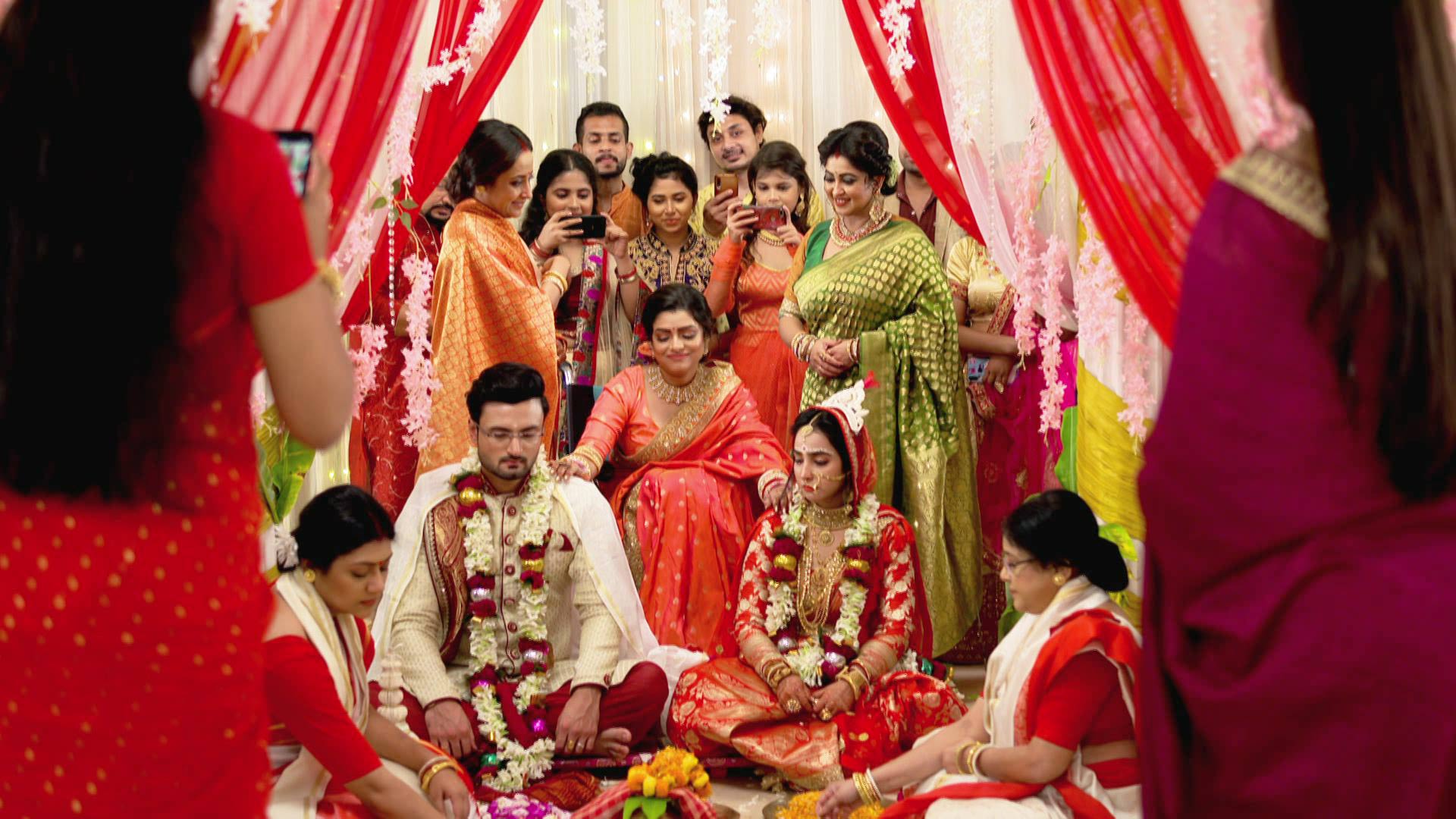 Watch Mon Phagun S1 Episode 71 on JioHotstar