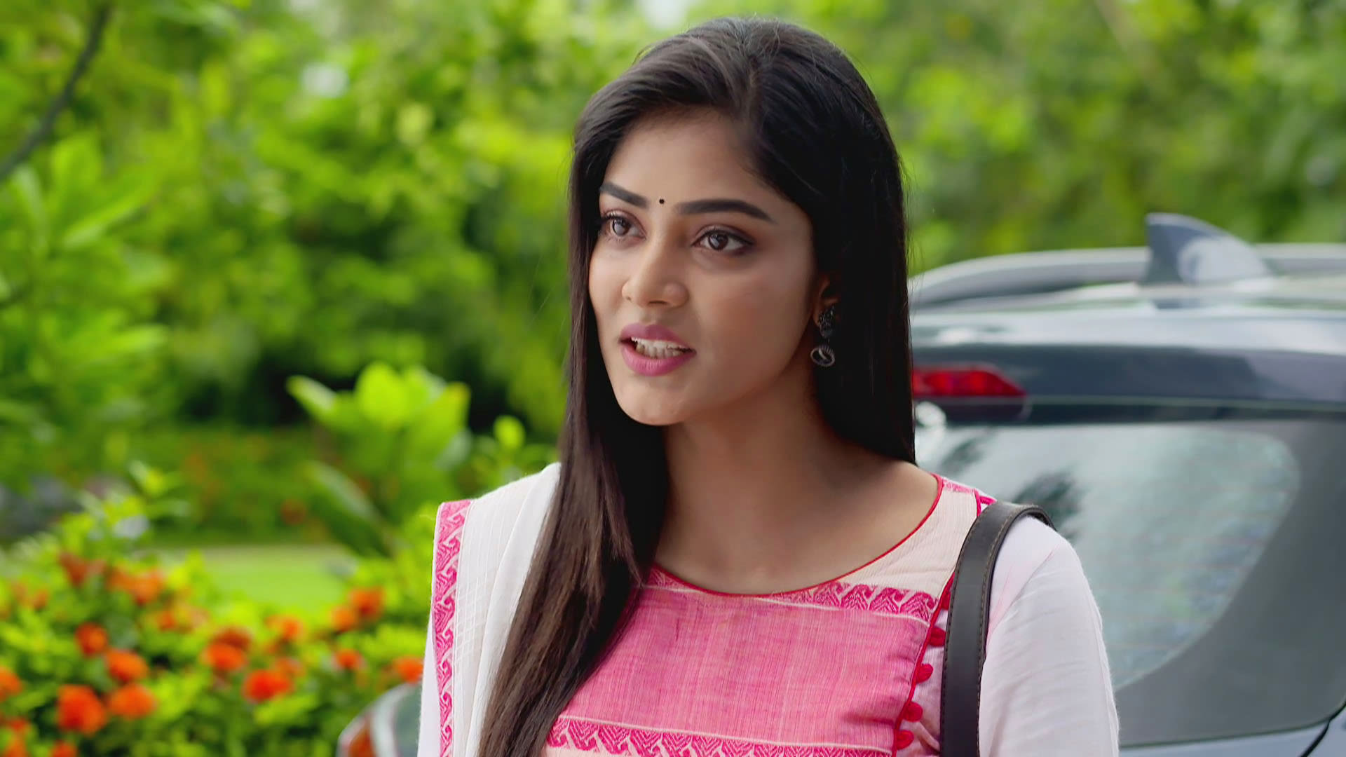 Watch Mohor S1 Episode 137 on JioHotstar