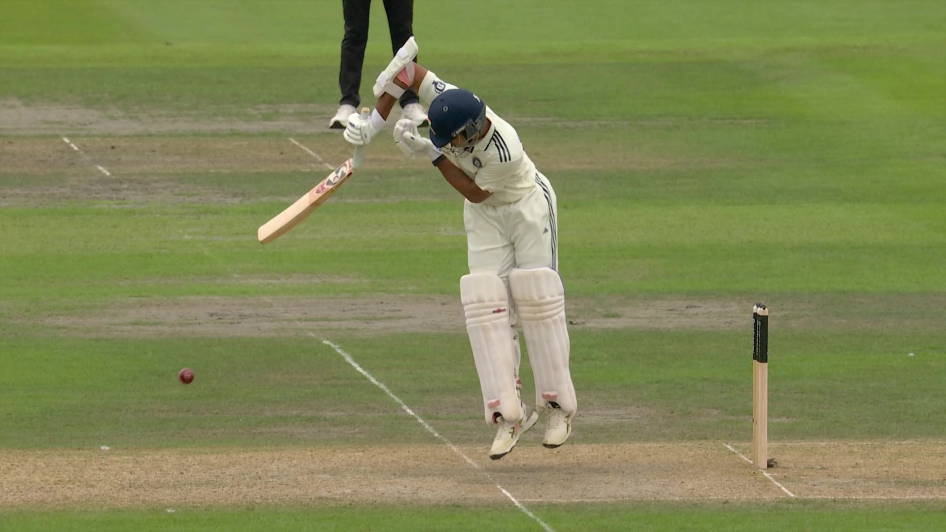 Woakes Shatters Jaiswal’s Bat