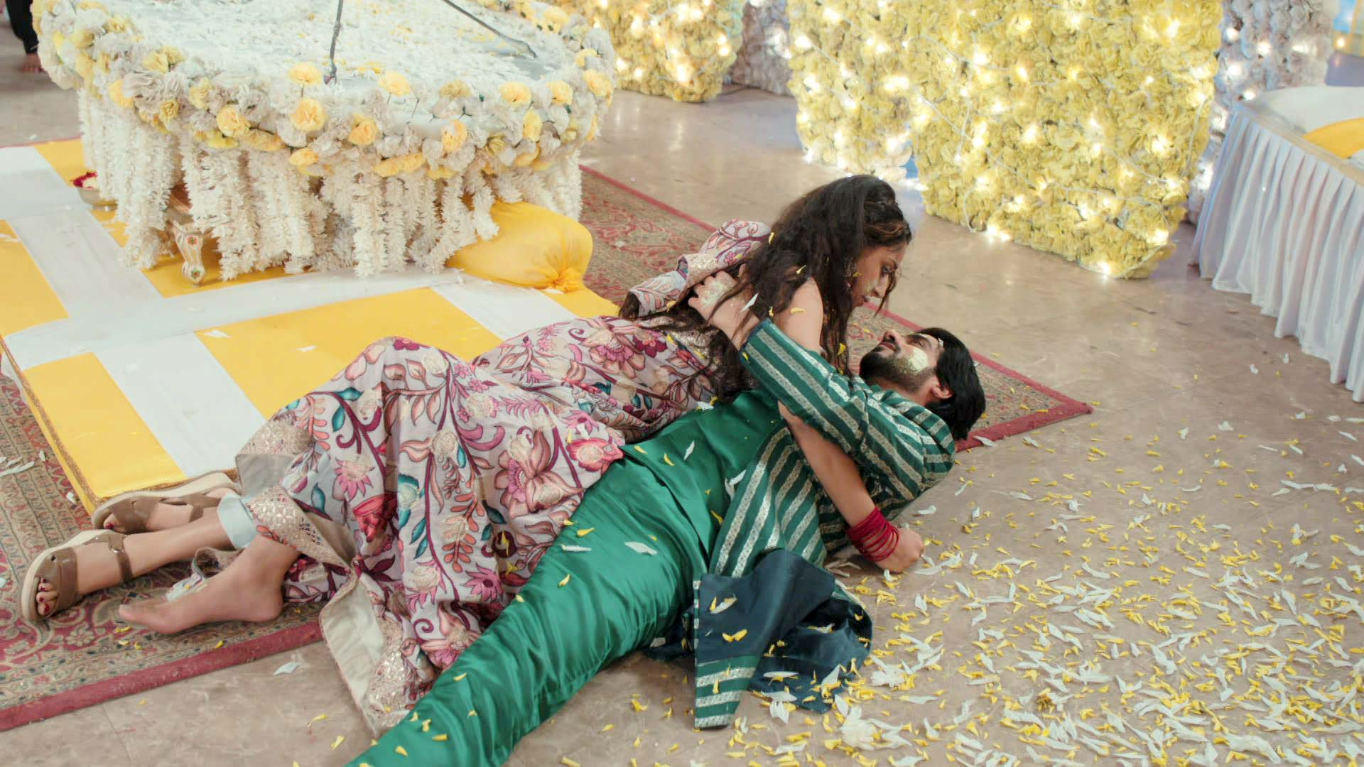 Watch Preesha Saves Rudraksh Online