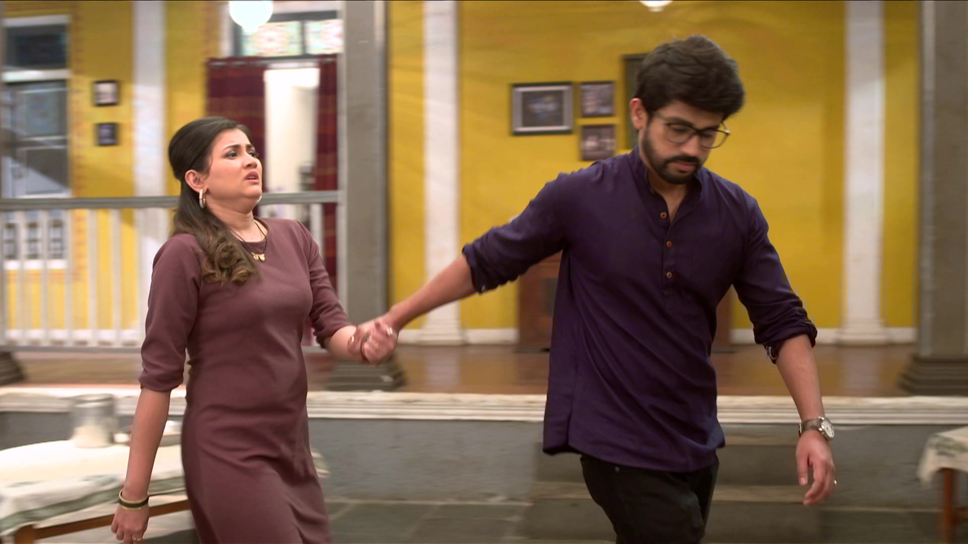 Watch Thipkyanchi Rangoli Episode 426 on JioHotstar