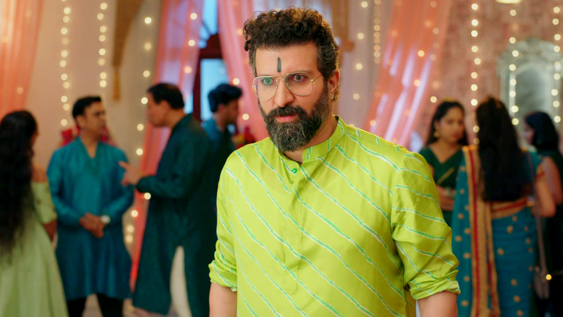 Watch New Episodes of rajjo only on Watcho