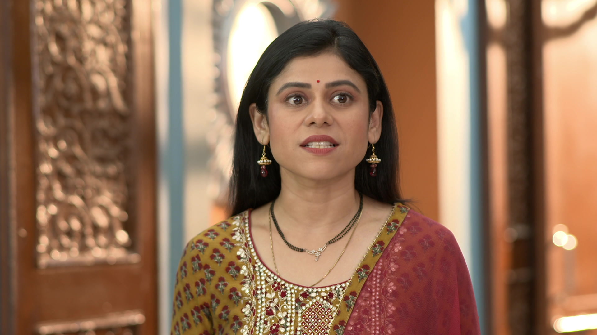 Watch Aai Kuthe Kaay Karte S1 Episode 1437 on JioHotstar