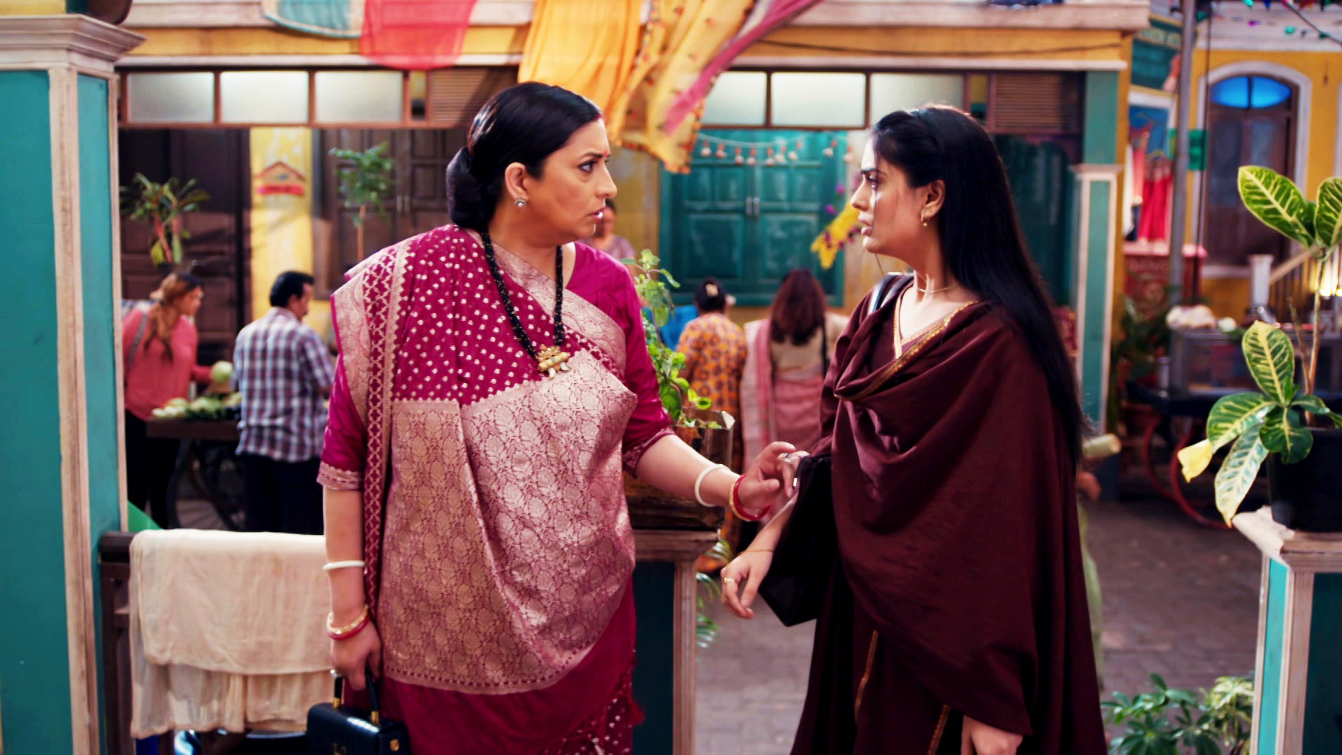 Watch Kyunki Saas Bhi Kabhi Bahu Thi Episode 7 on JioHotstar