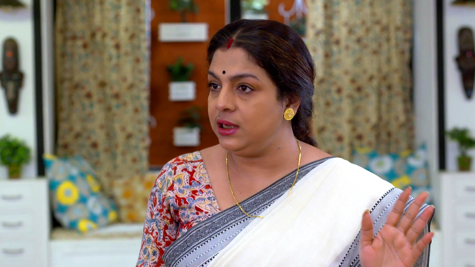Watch Mohor Episode 436 on JioHotstar