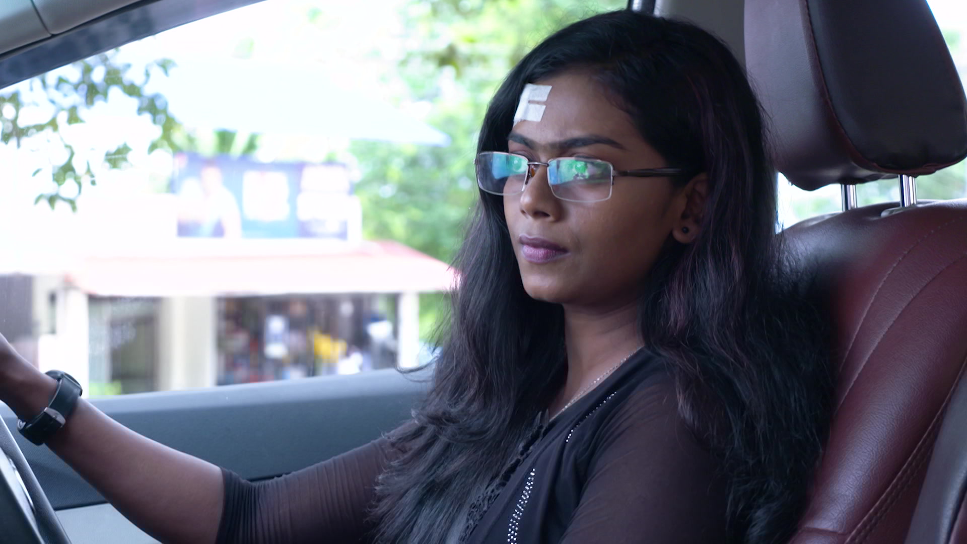 Watch Palunku S1 Episode 216 on JioHotstar