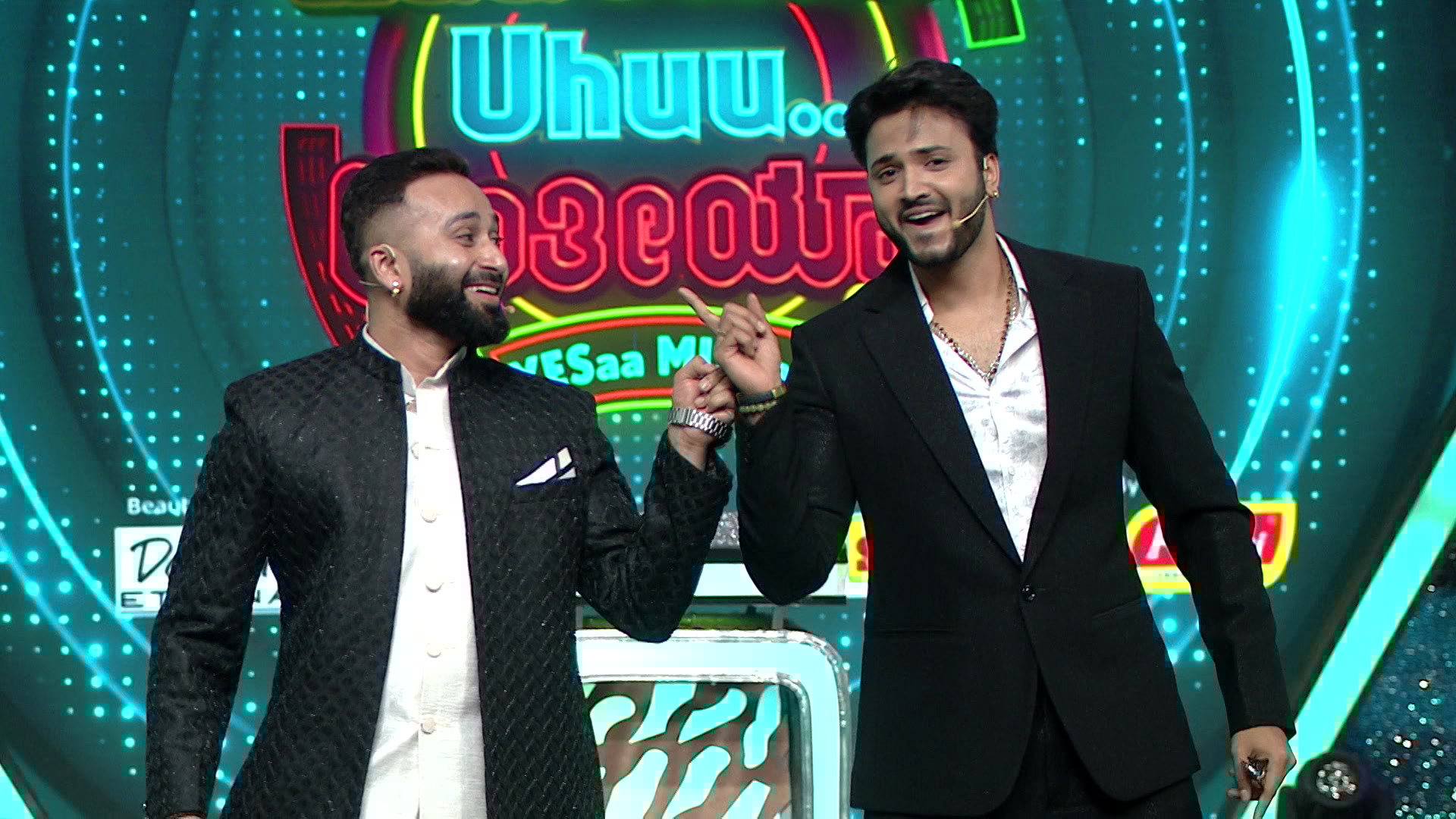 Watch Huu Anthiya Uhuu Anthiya Episode 4 on JioHotstar