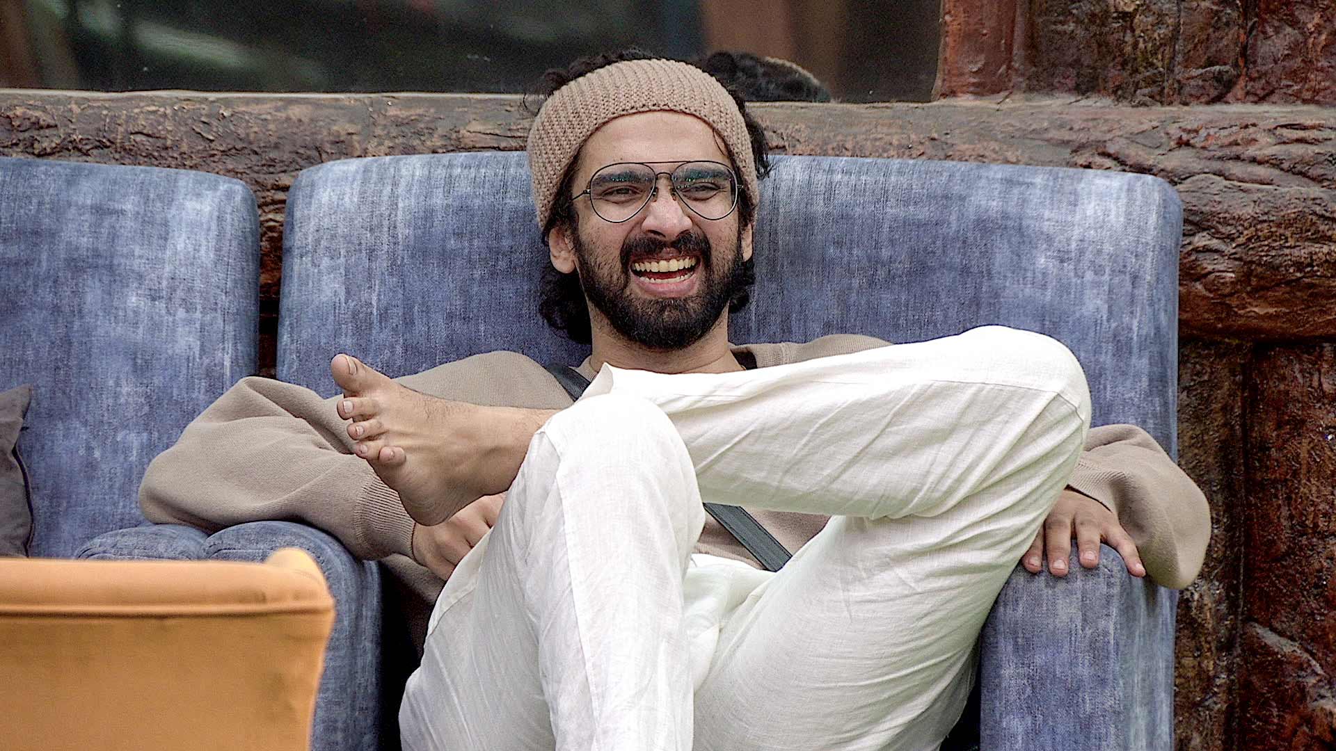 Farhana and Amaal Discuss Malti’s Moves - JioHotstar